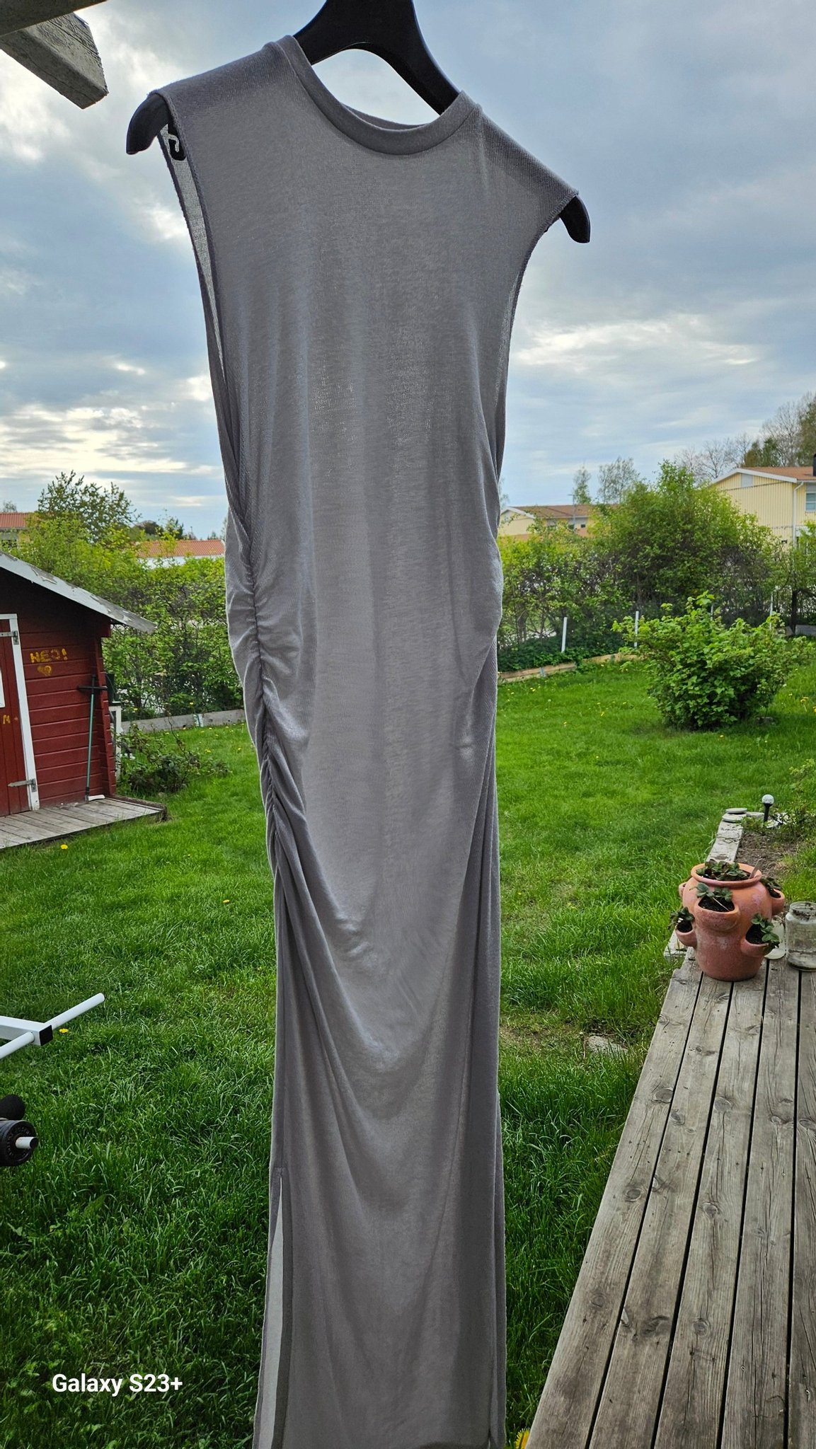 Filippa K grå/silvrig klänning, st. M | Köp på Tradera (694011652)