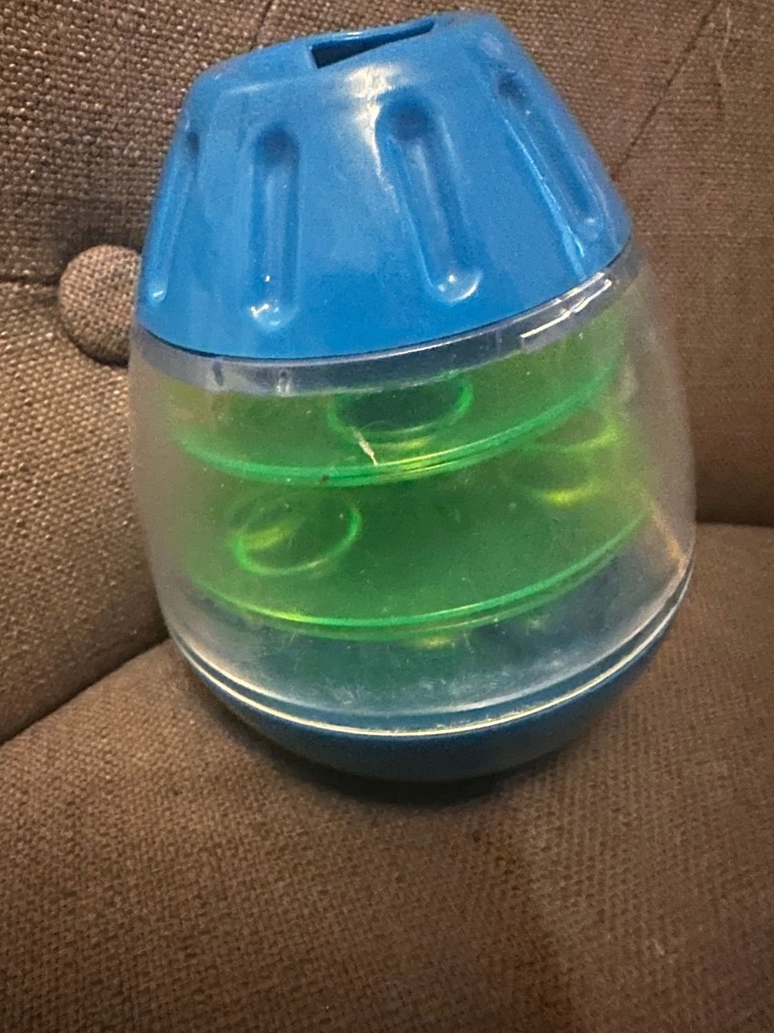 Trixie Roly Poly Snack Egg, en interaktiv leksa.. | Köp på Tradera ...