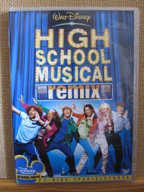 Se produkter som liknar High School Musical - Remix 2.. på Tradera ...