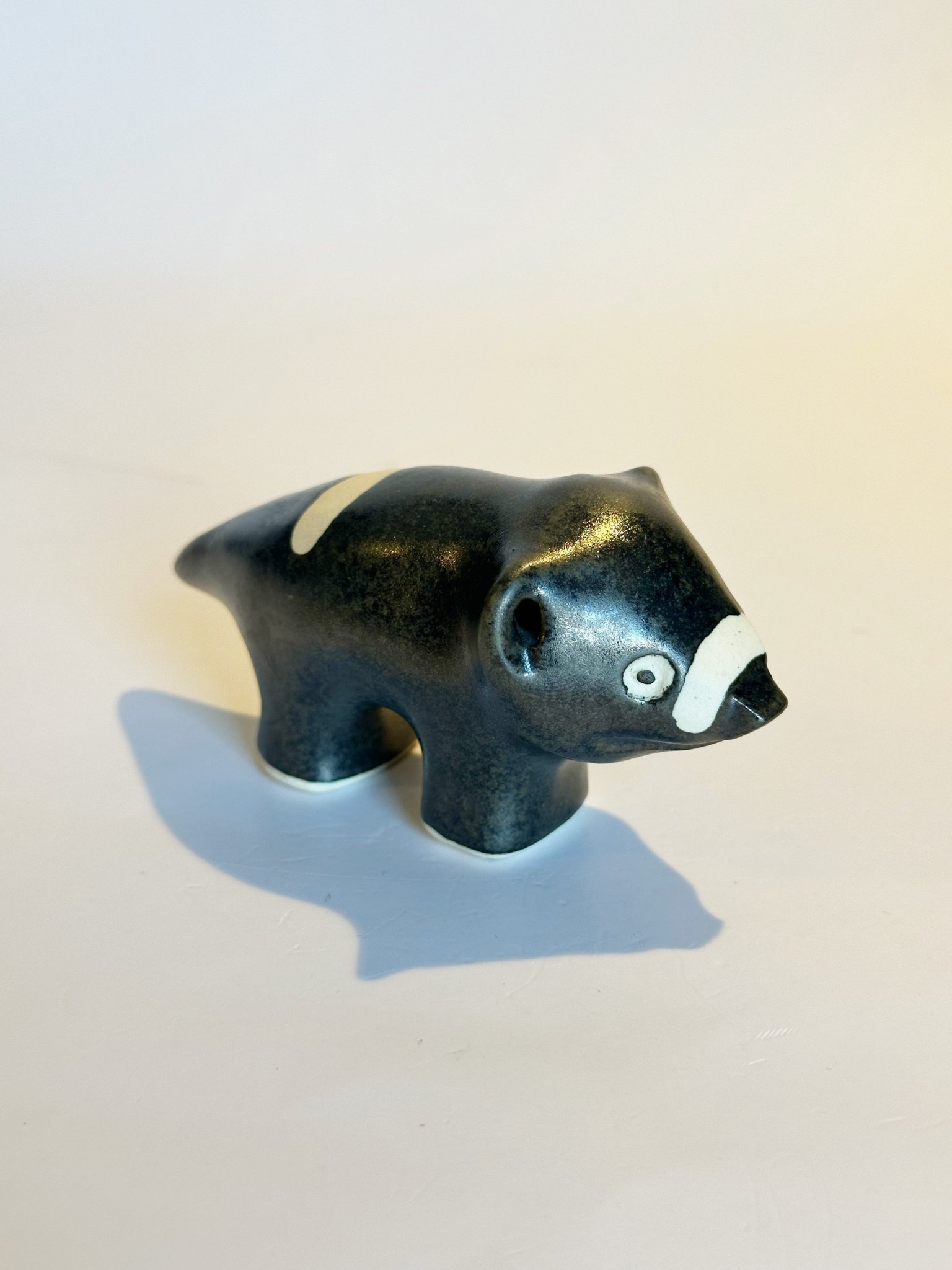 Tasmanian Devil - Mole Creek Pottery Tasmania | Köp på Tradera (695464221)