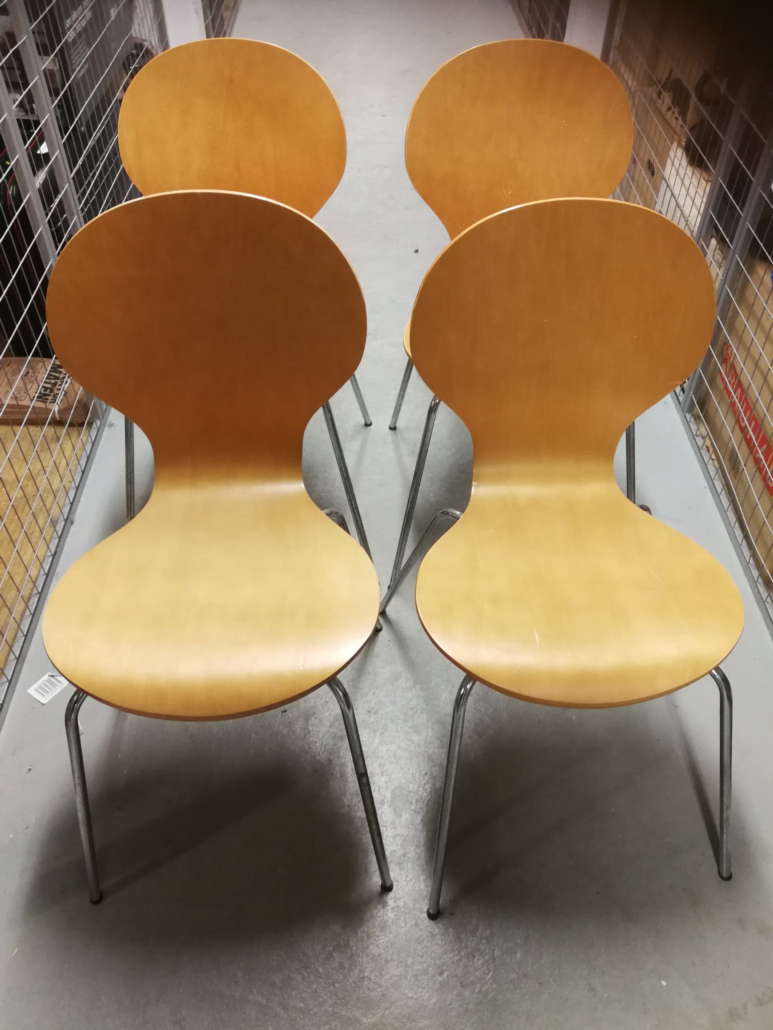 4 Stolar Stol Stilrena Smidiga Tjusiga Vackra B.. | Köp på Tradera (565633276)