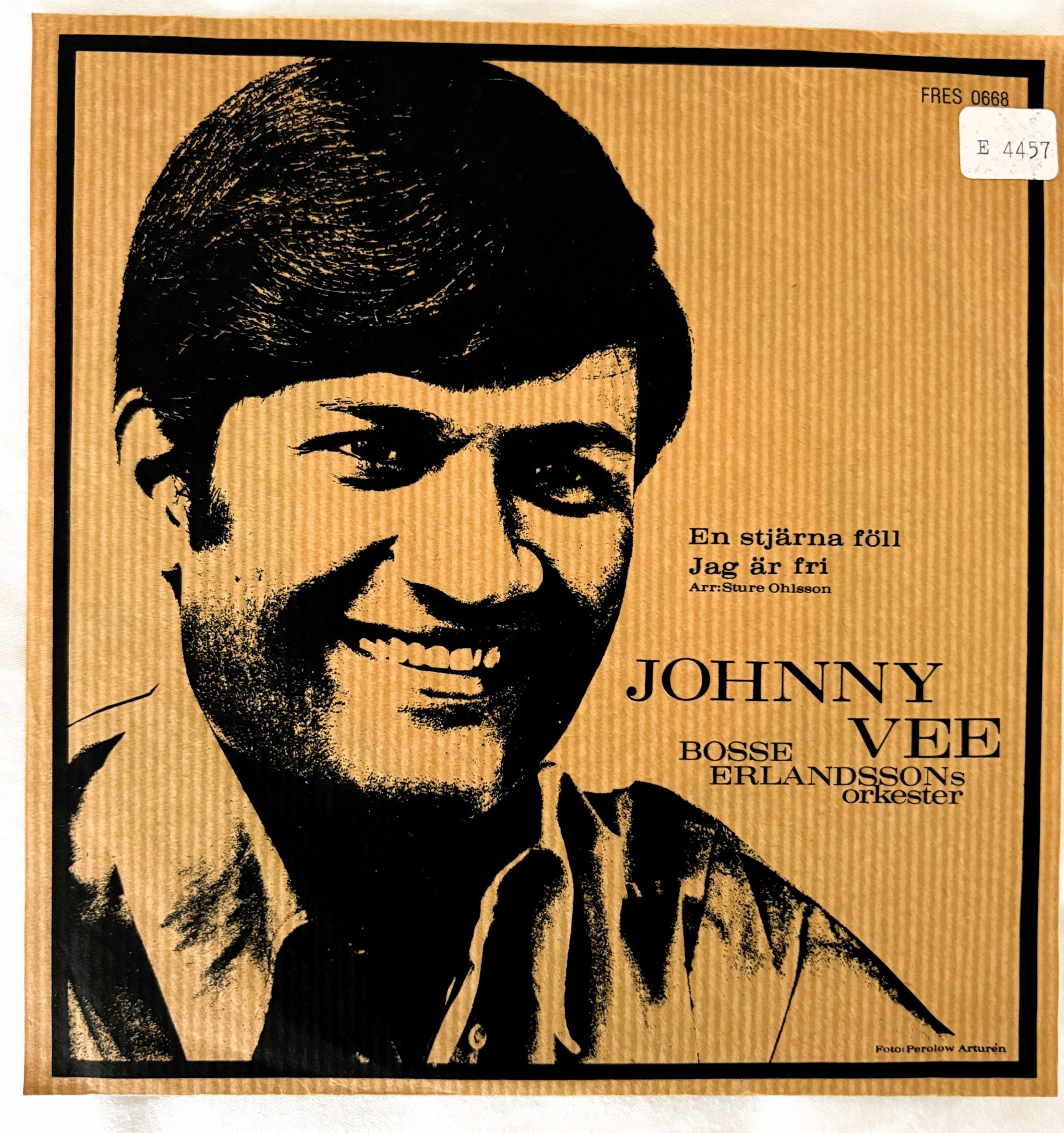 Se produkter som liknar Johnny Vee - Bosse Erlandsson.. på Tradera ...