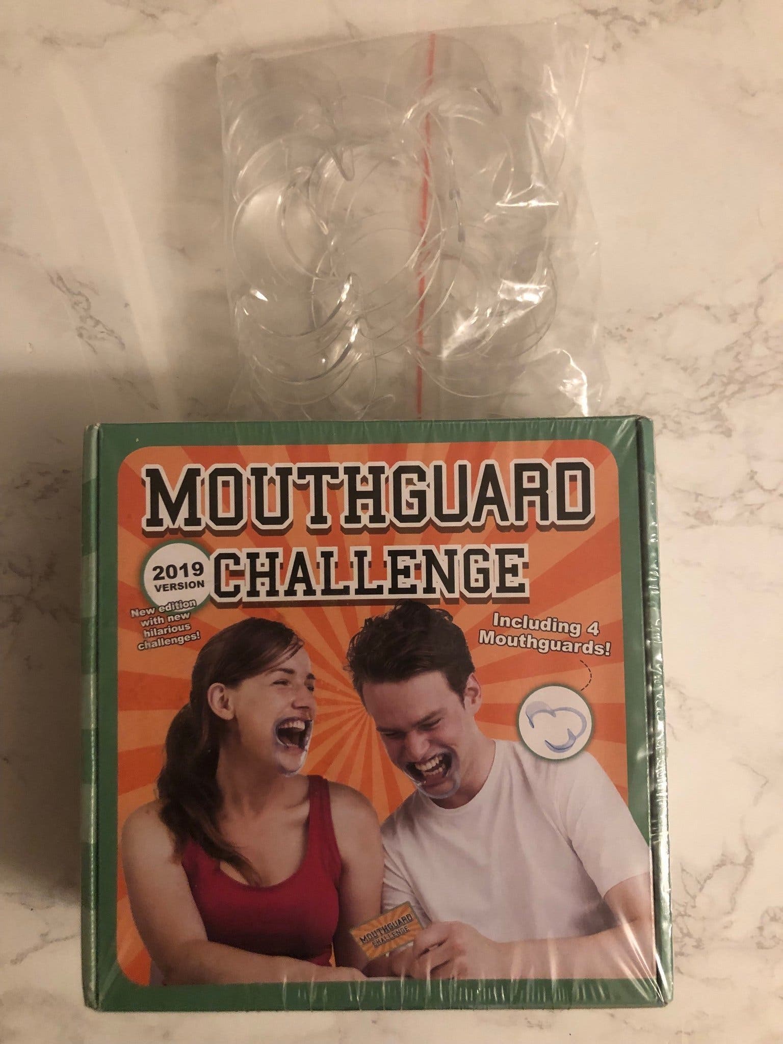 Mouthguard Challenge + extra mouthguards - säll.. | Köp på Tradera ...