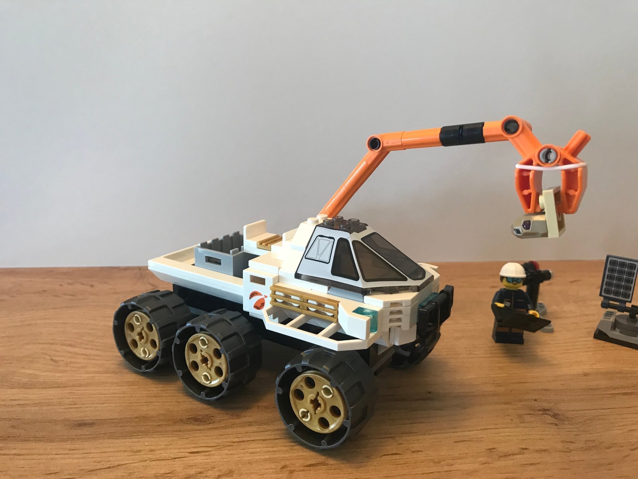 LEGO - CITY - 60225 - Testkörning av rover | Köp på Tradera (638678835)