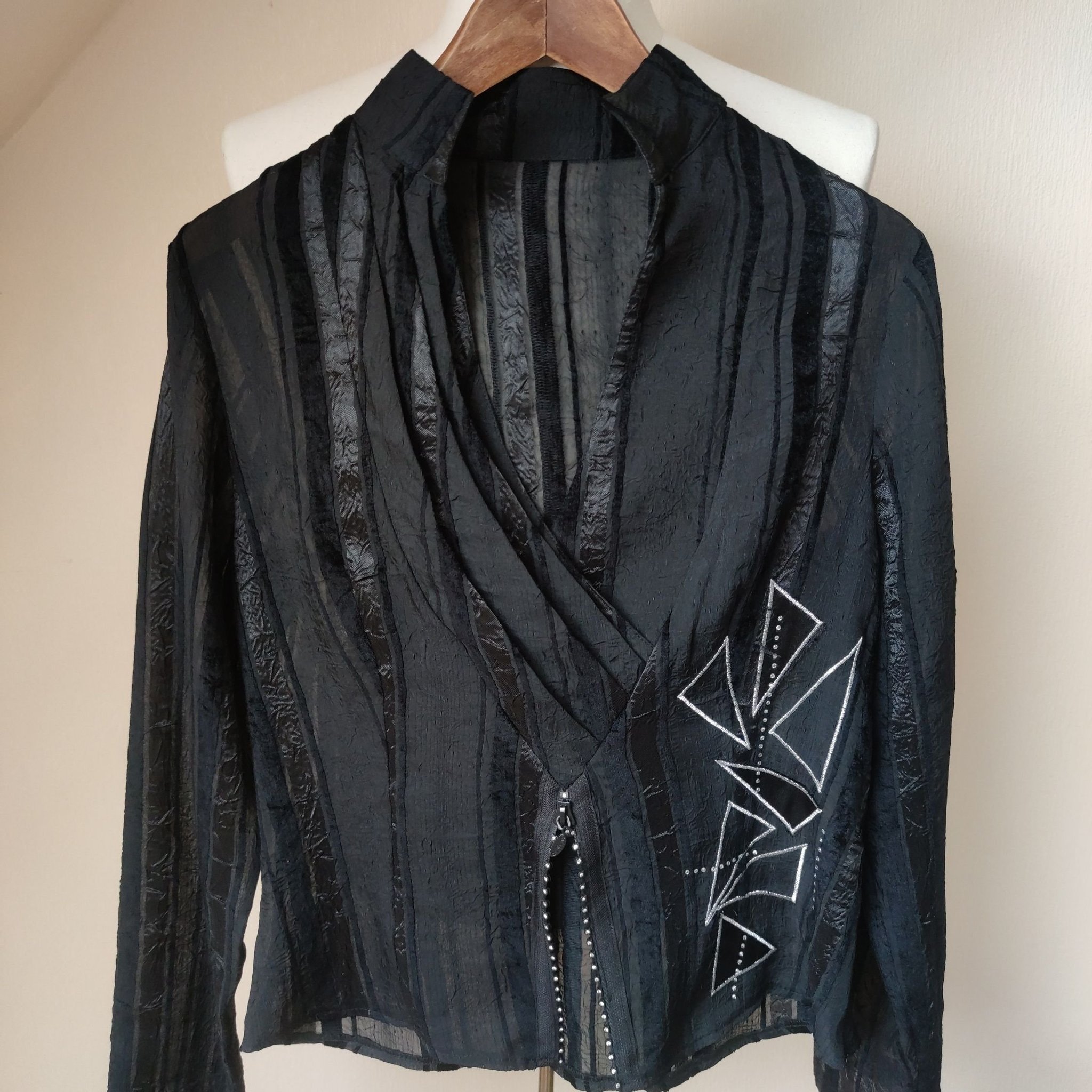 Helt ny Explosion svart blus, storlek 40 | Köp på Tradera (712822501)