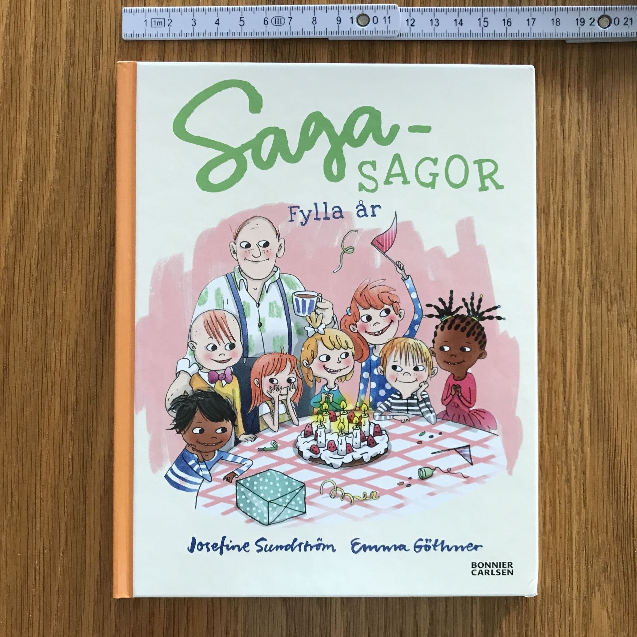Saga SAGOR Fylla år Av Josefine Sundström & Emm.. | Köp på Tradera ...