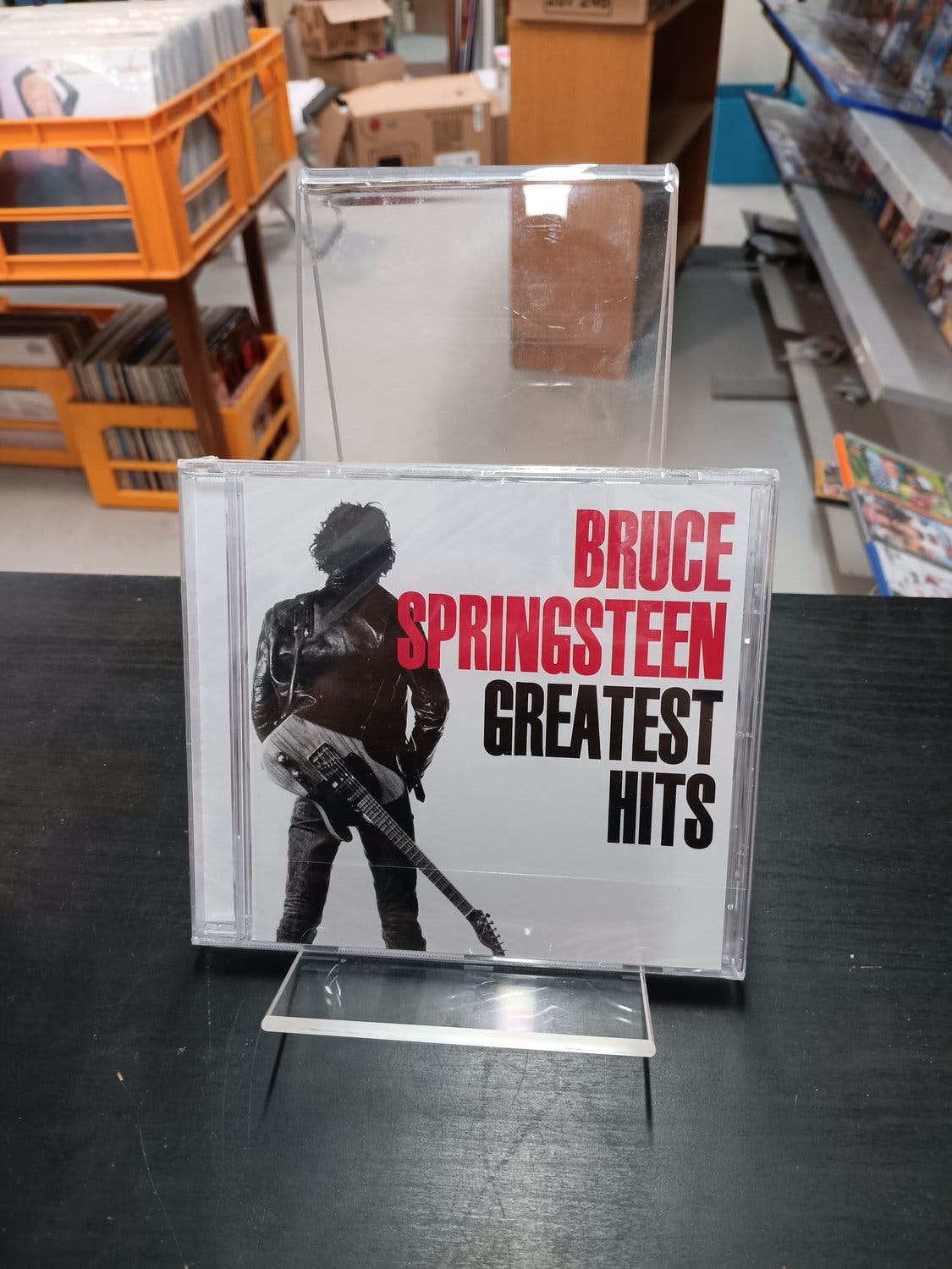 Se produkter som liknar BRUCE SPRINGSTEEN - GREATEST .. på Tradera ...