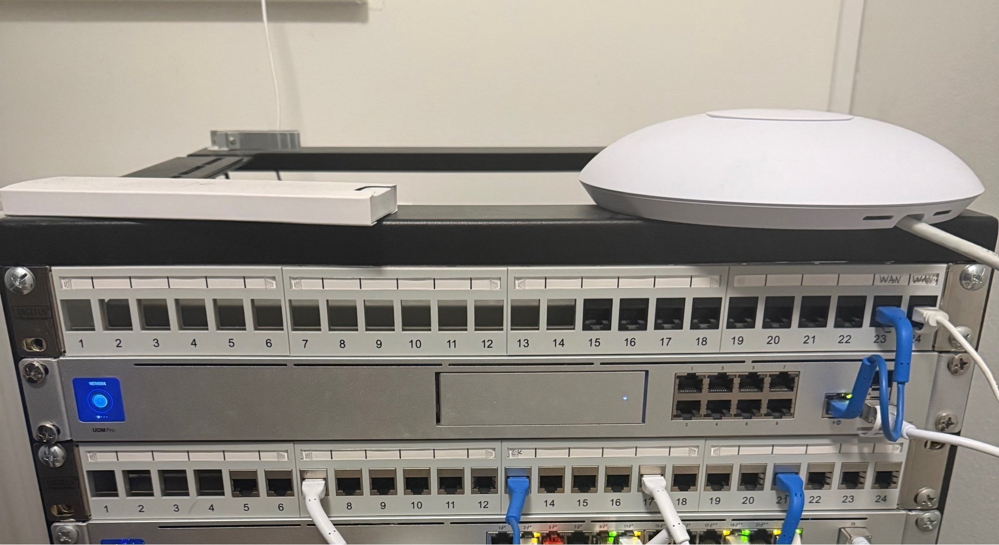 Unifi Dream Machine Pro | Köp på Tradera (708228791)