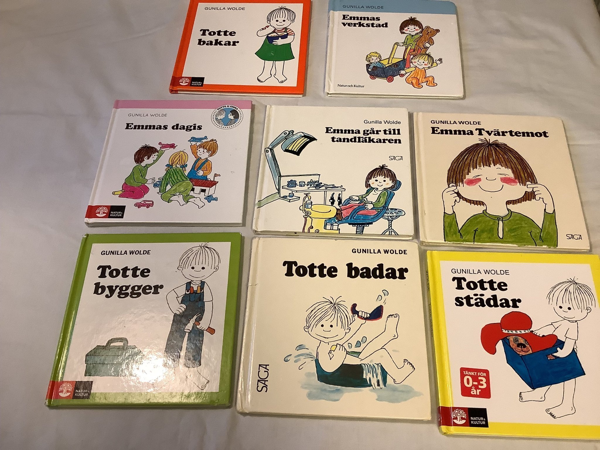 Se produkter som liknar 8 x Totte + Emma av Gunilla W.. på Tradera ...