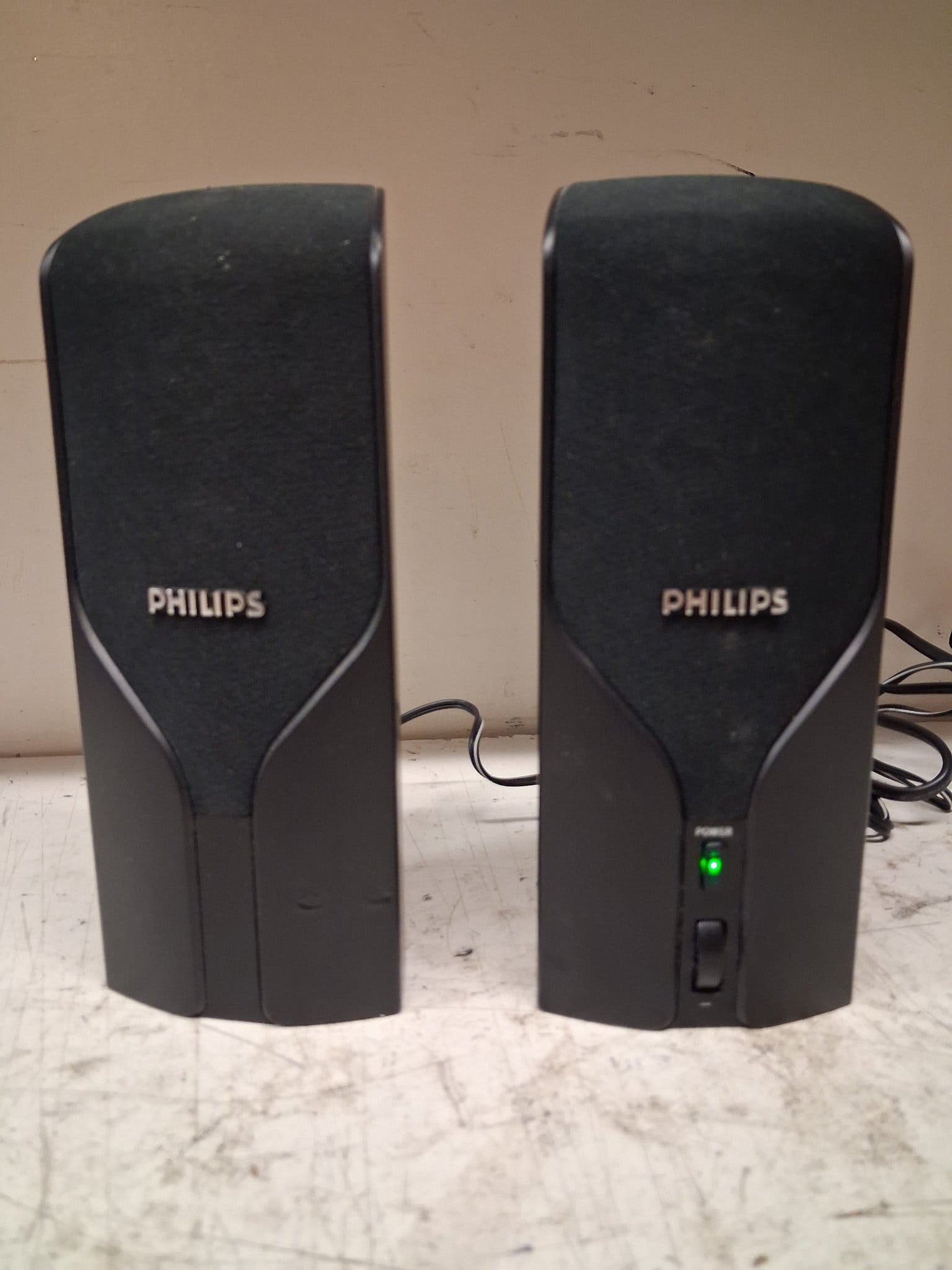 Se produkter som liknar Philips SPA 2200/00 Högtalare på Tradera ...