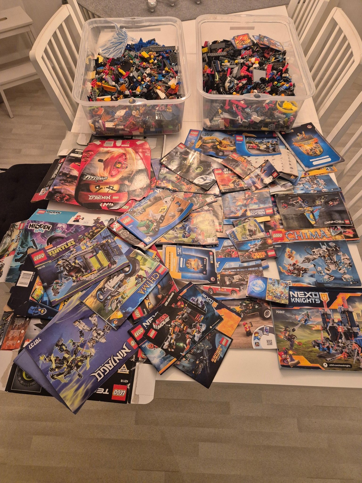 Se produkter som liknar Stor lego samling totalt ca 9.. på Tradera ...