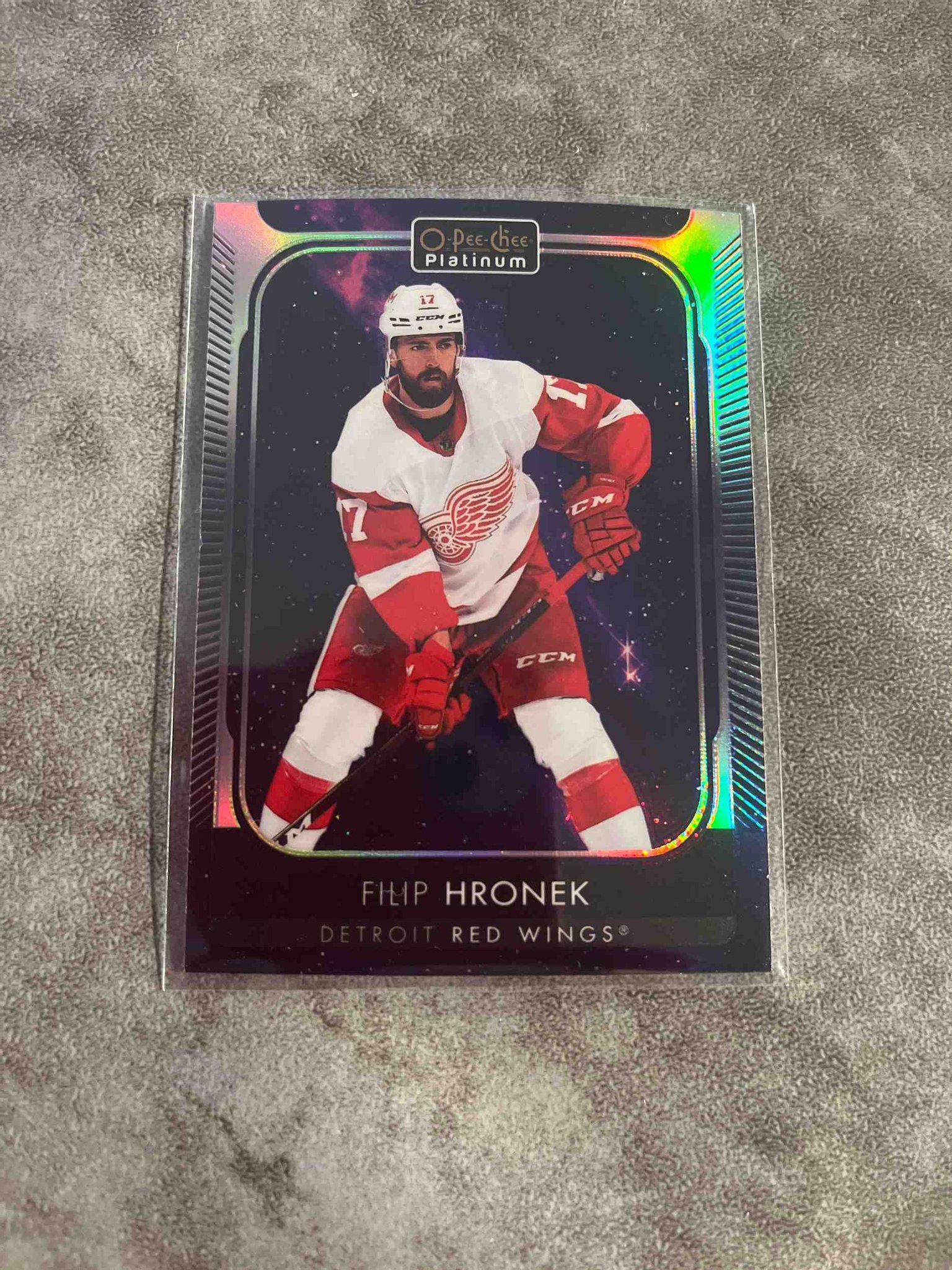 Se produkter som liknar Filip Hronek - 2021-22 OPC Pl.. på Tradera ...