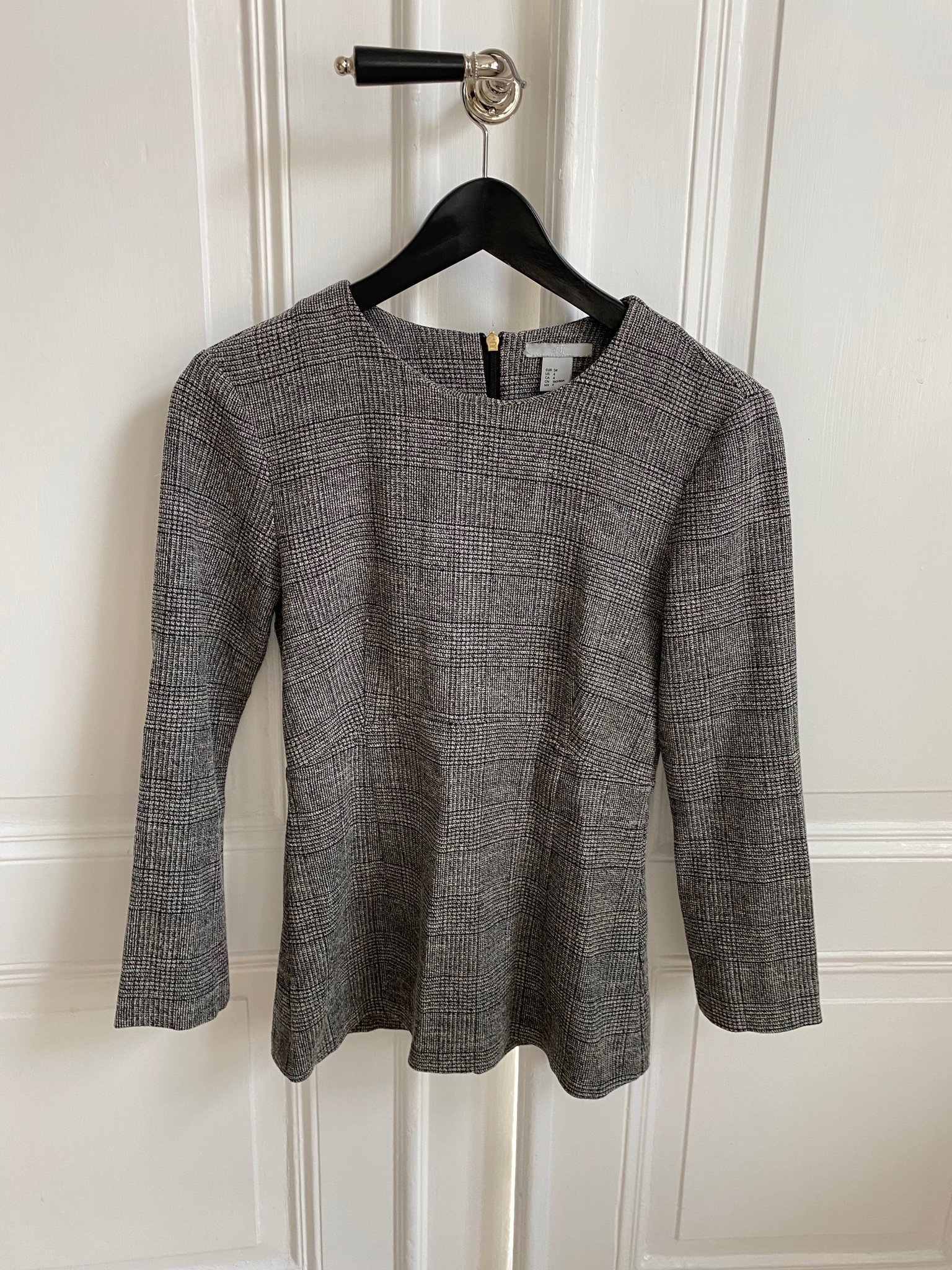 Topp H&M, storlek 34, grå, rutig | Köp på Tradera (733652606)