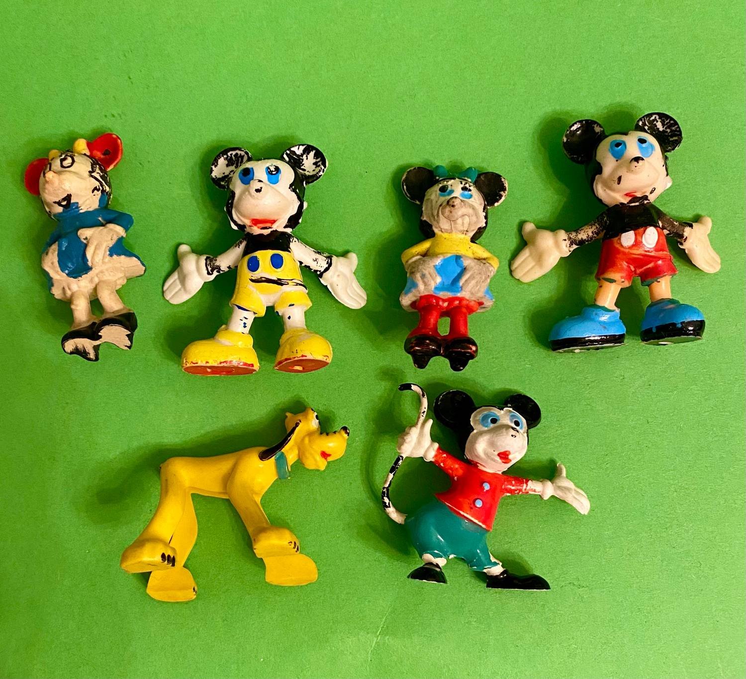 Se produkter som liknar Gamla Disney HEIMO Figurer Mu.. på Tradera ...