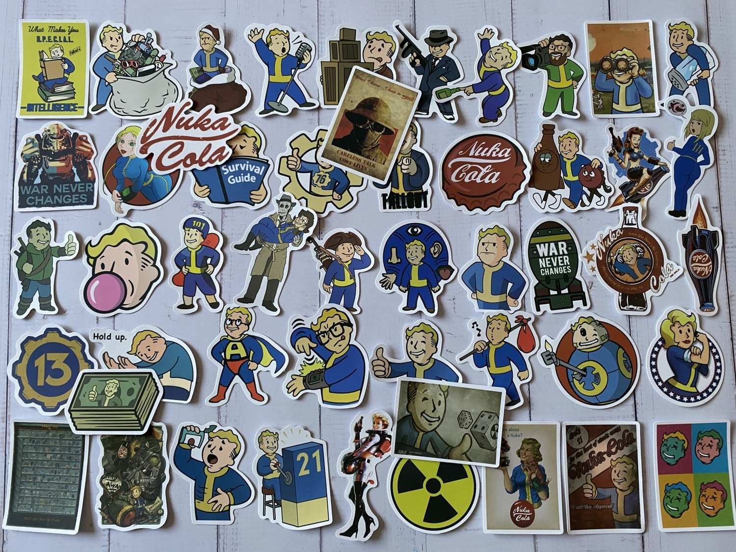 50 st Rollspel Fallout Klistermärken | Köp på Tradera (710793390)