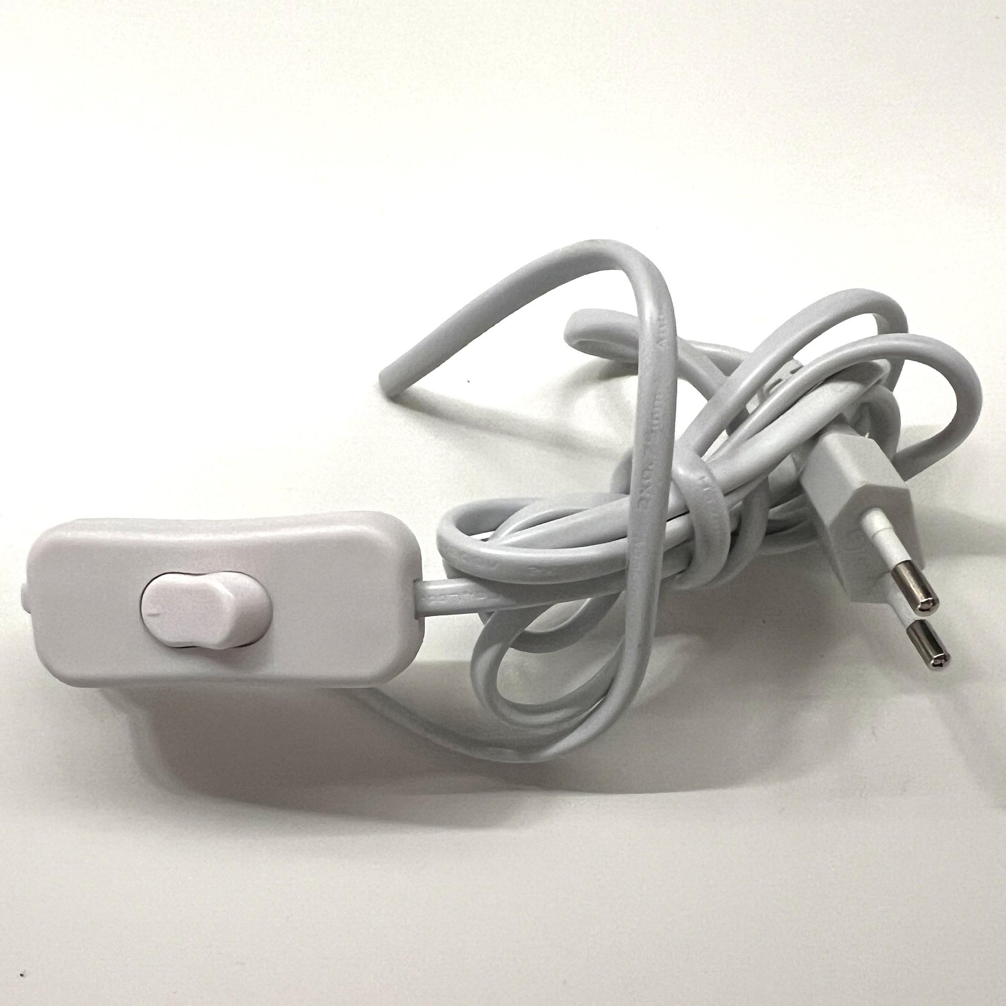 Sladd Med Strömbrytare Och Stickpropp 1,5 Meter | Köp på Tradera ...