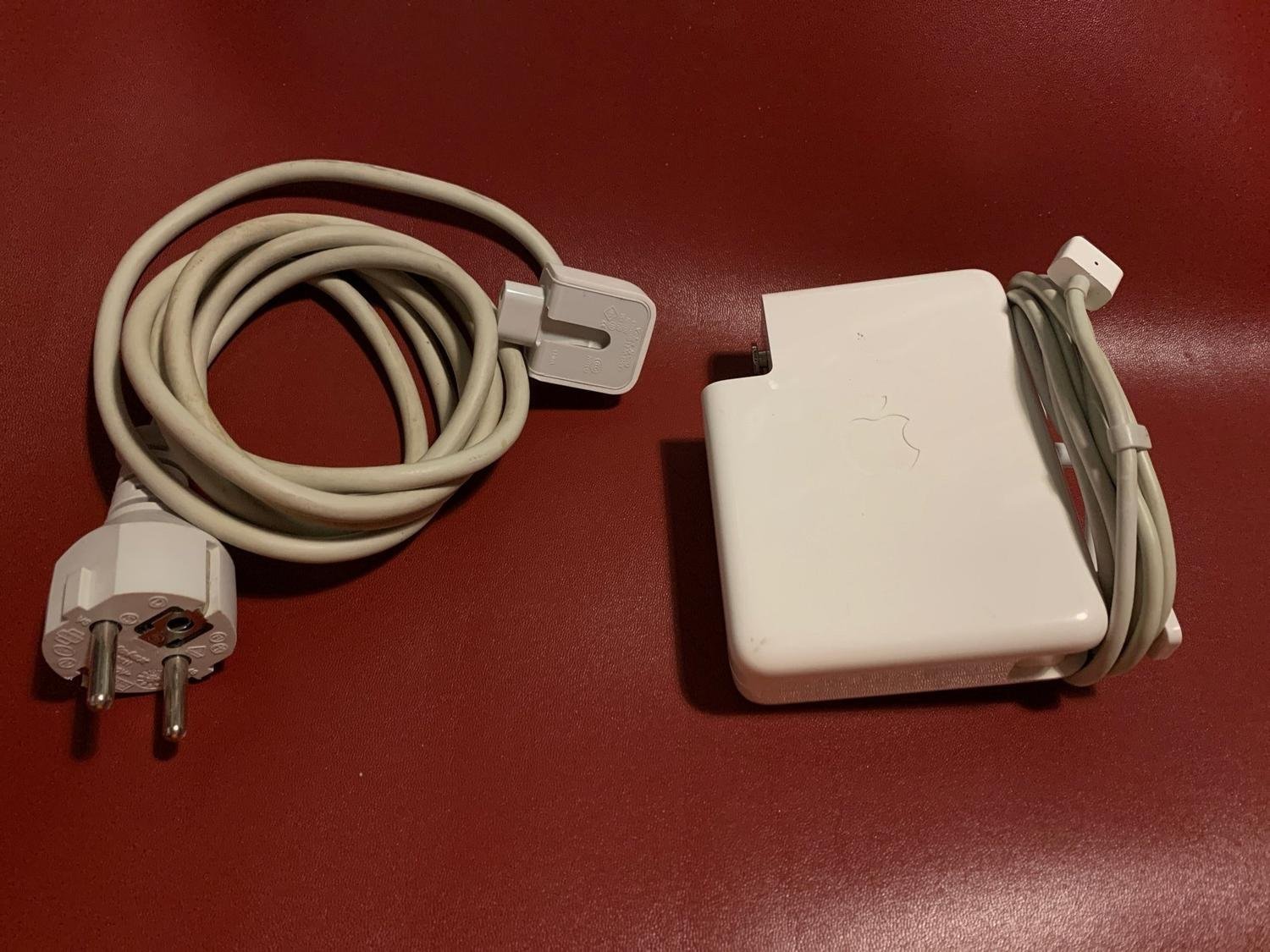 Apple 85W Portable Power Adapter Mac laddare la.. | Köp på Tradera ...
