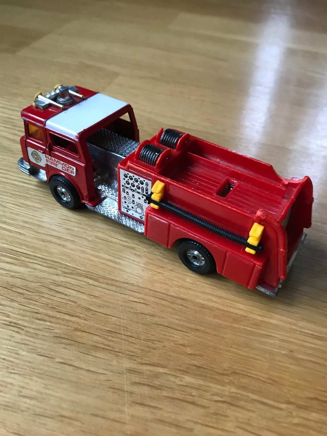 Corgi Mack C.F Fire Pumper Barandbil | Köp på Tradera (614822032)