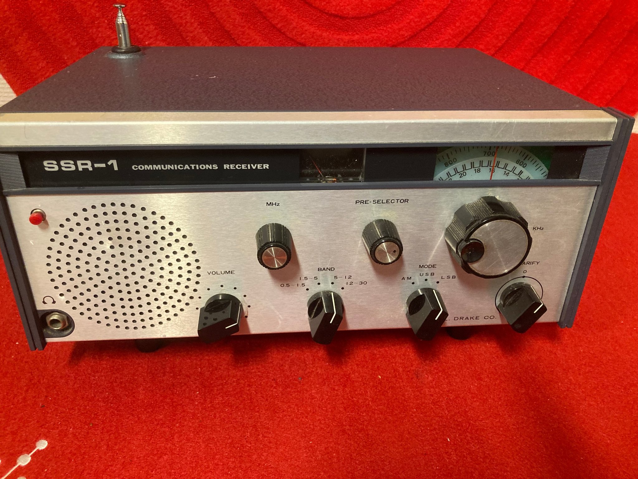 Se produkter som liknar R.L. Drake SSR-1 Kommunikatio.. på Tradera ...