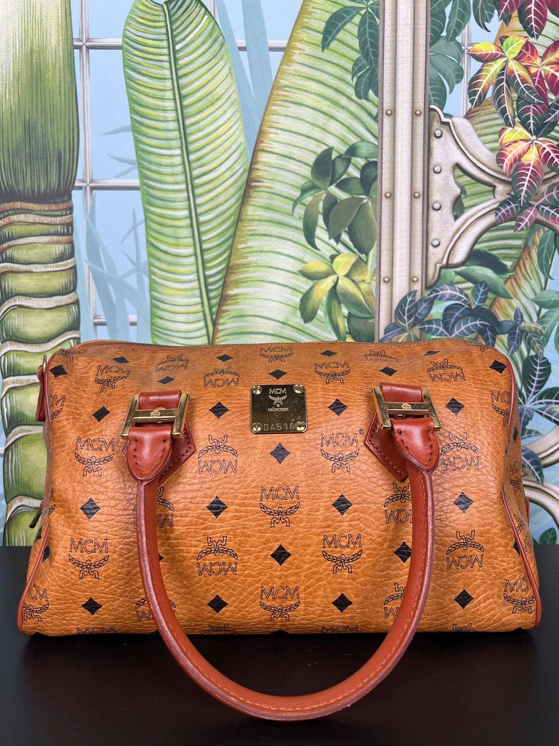 MCM Speedy bag | Köp från APieceLux på Tradera (656847293)