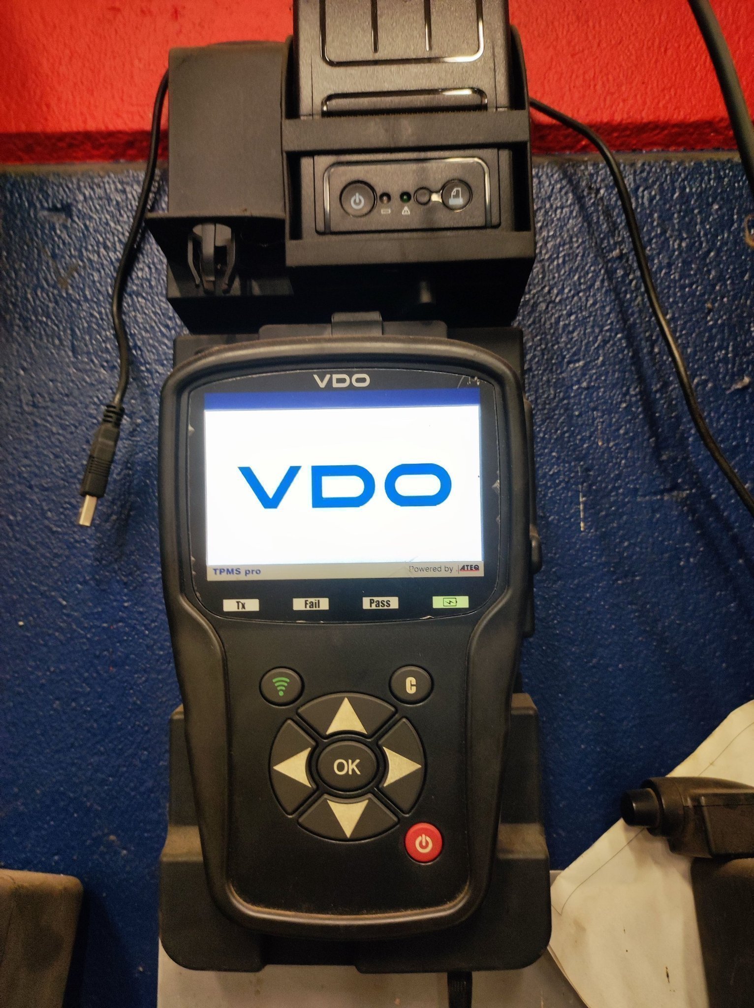 Se produkter som liknar VDO TPMS pro på Tradera (691756804)