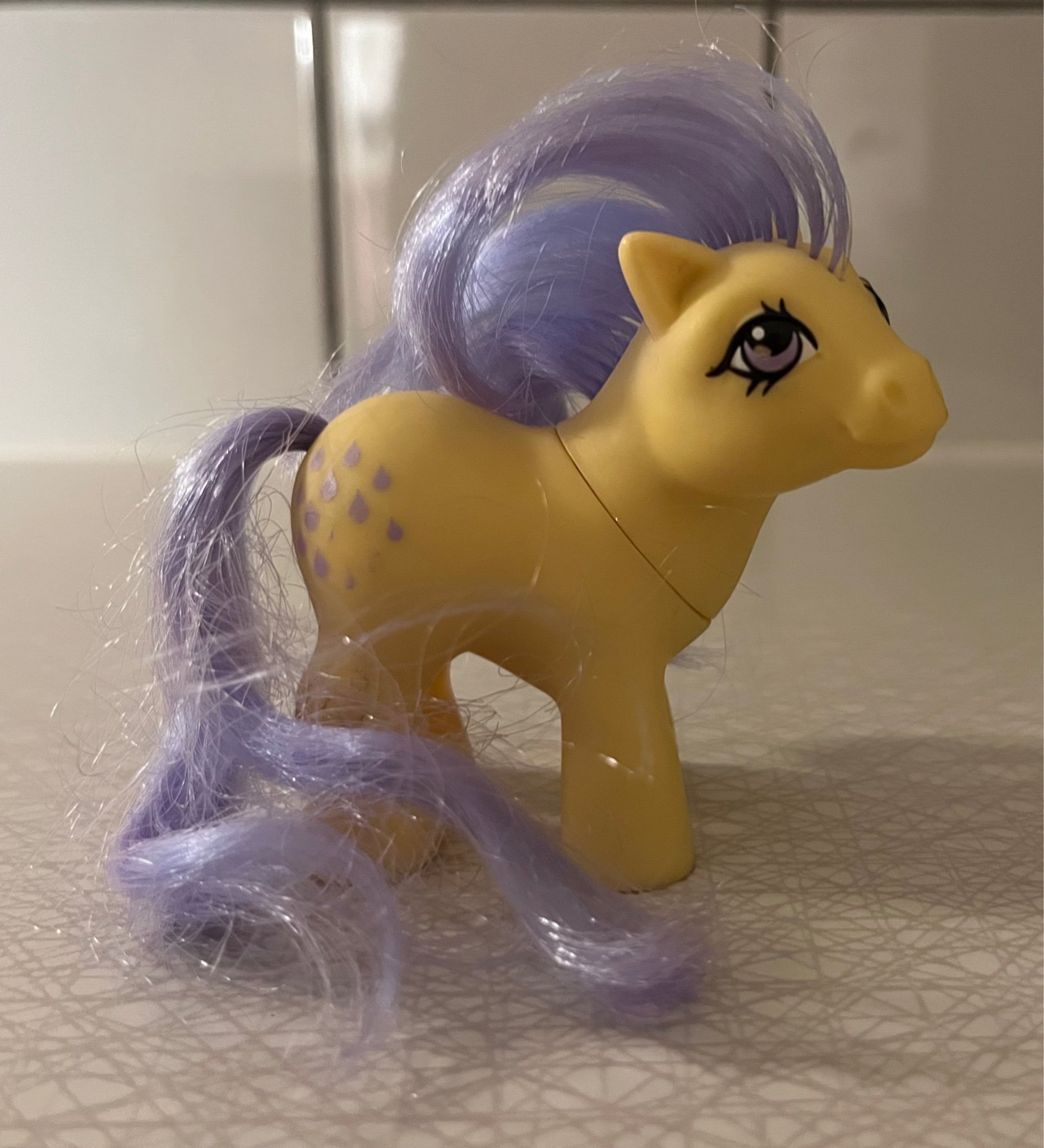 Se produkter som liknar My Little Pony - G1 - Baby Le.. på Tradera ...