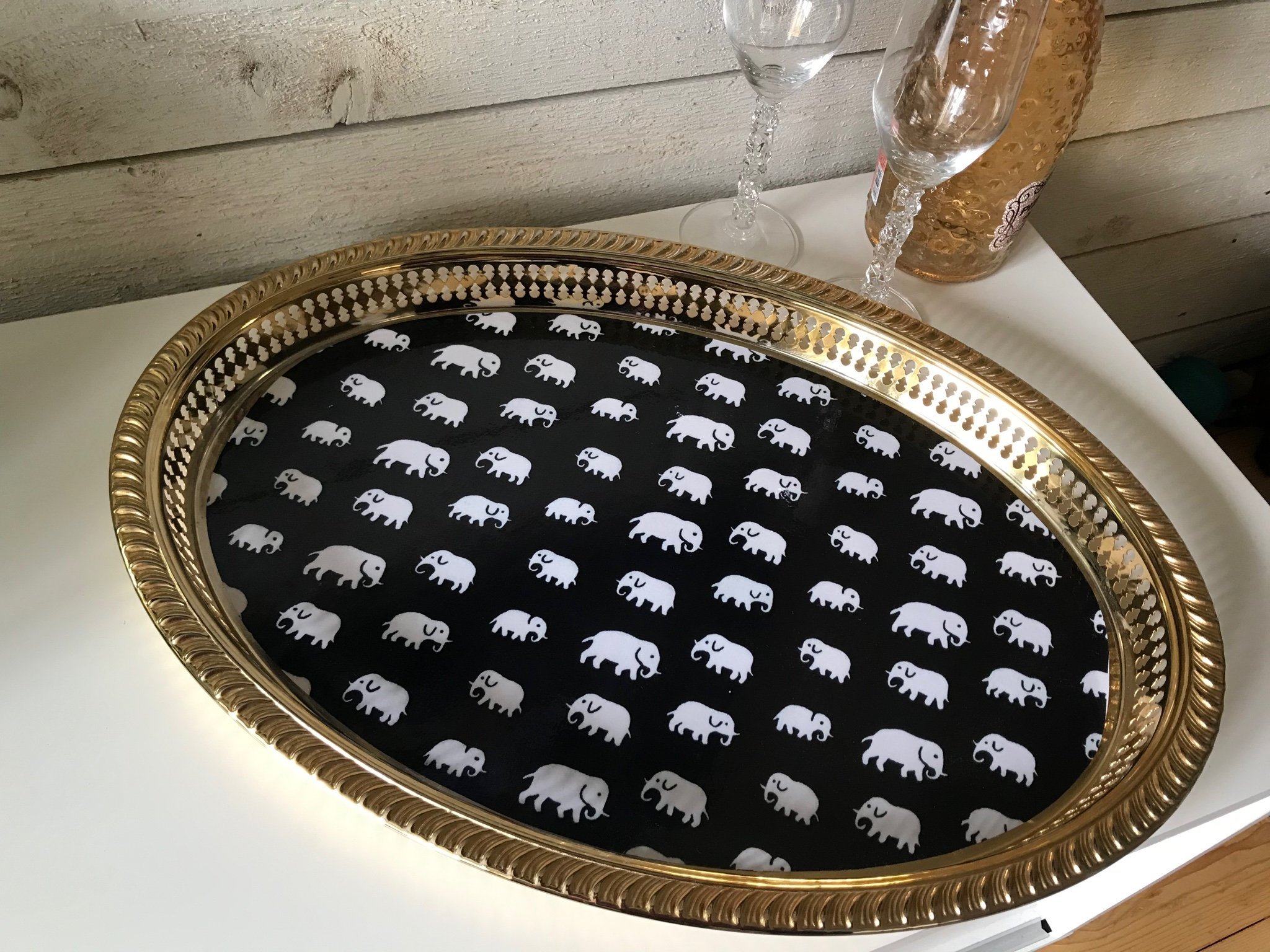 Se produkter som liknar Svart Elefant Svenskt Tenn Sc.. på Tradera ...