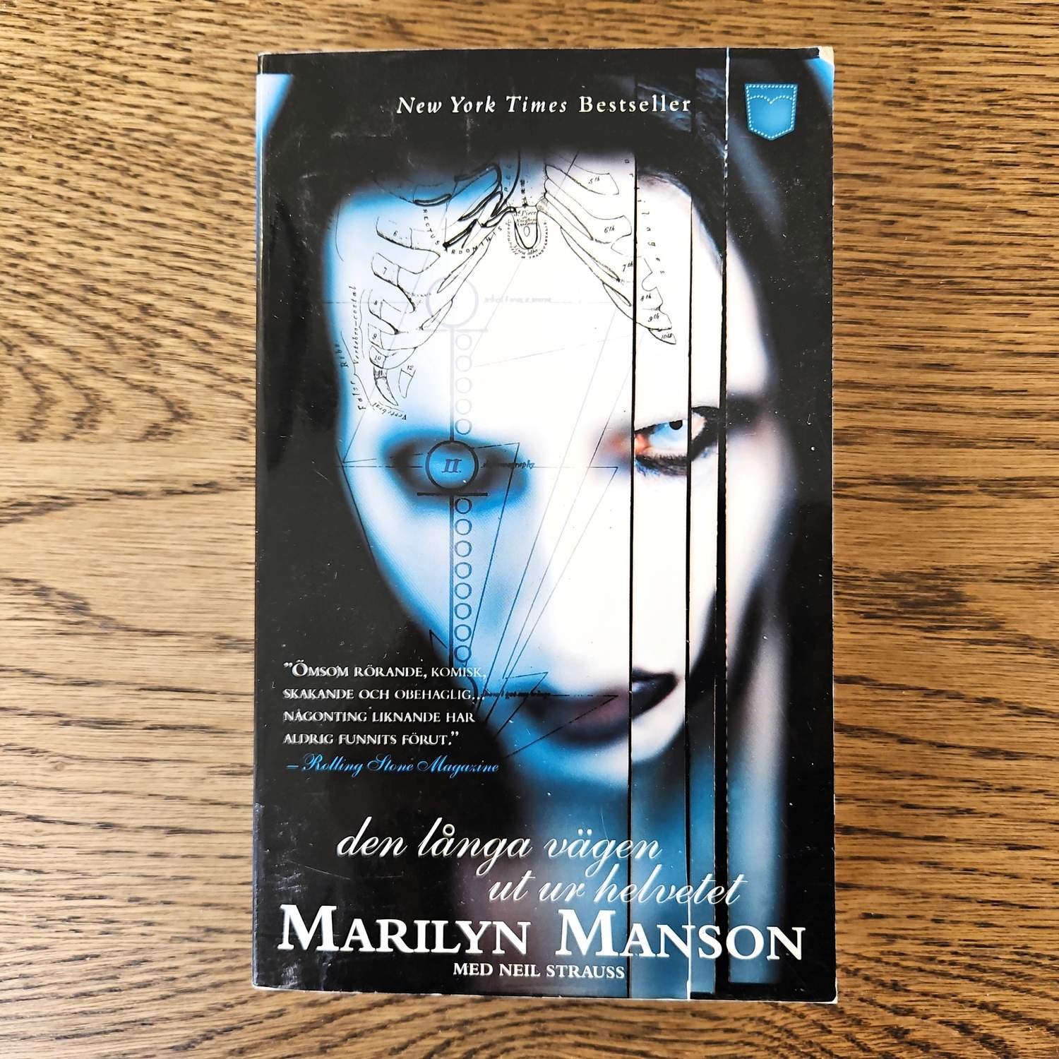 Den långa vägen ut ur helvetet - Ma.. | Köp från Boklet på Tradera ...