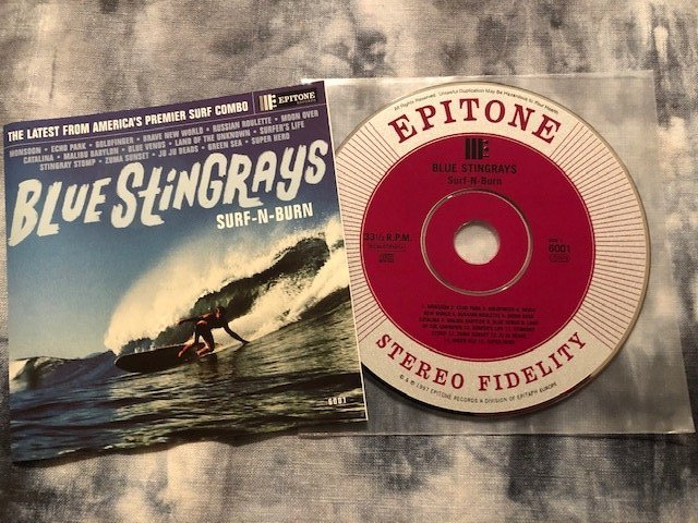 Blue Stingrays - Surf-N-Burn (cd) (402262041) ᐈ Köp på Tradera