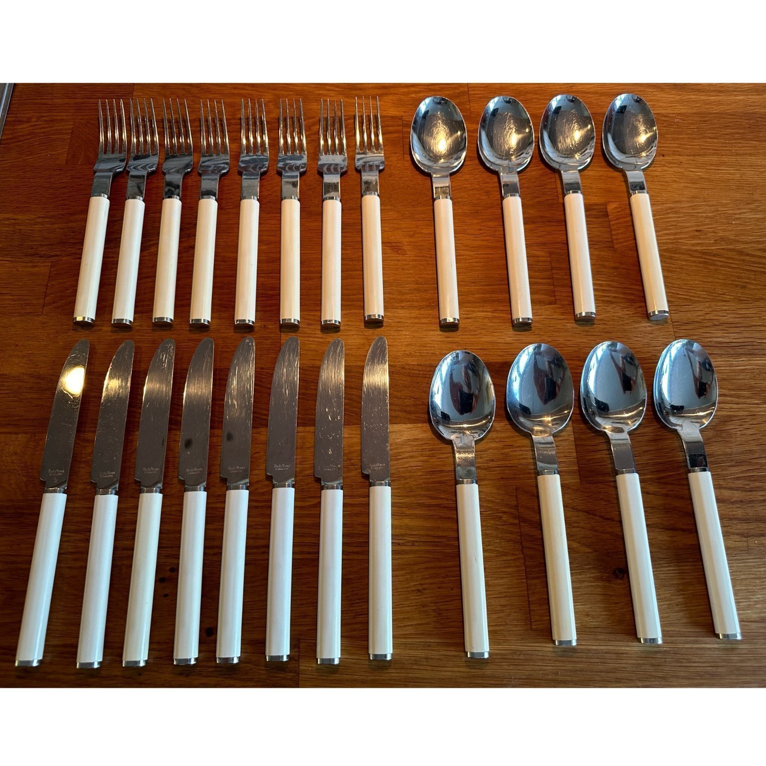 Mikael Björnstjerna Boda Nova bestick Oval 24 d.. | Köp på Tradera ...