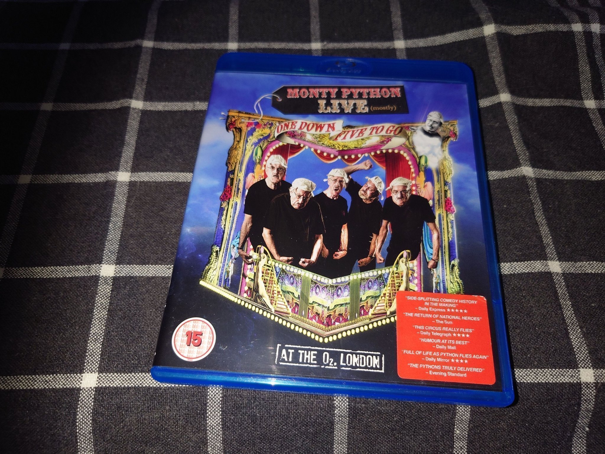 Monty Python Live - One Down, Five To Go - At T.. | Köp på Tradera (711033273)