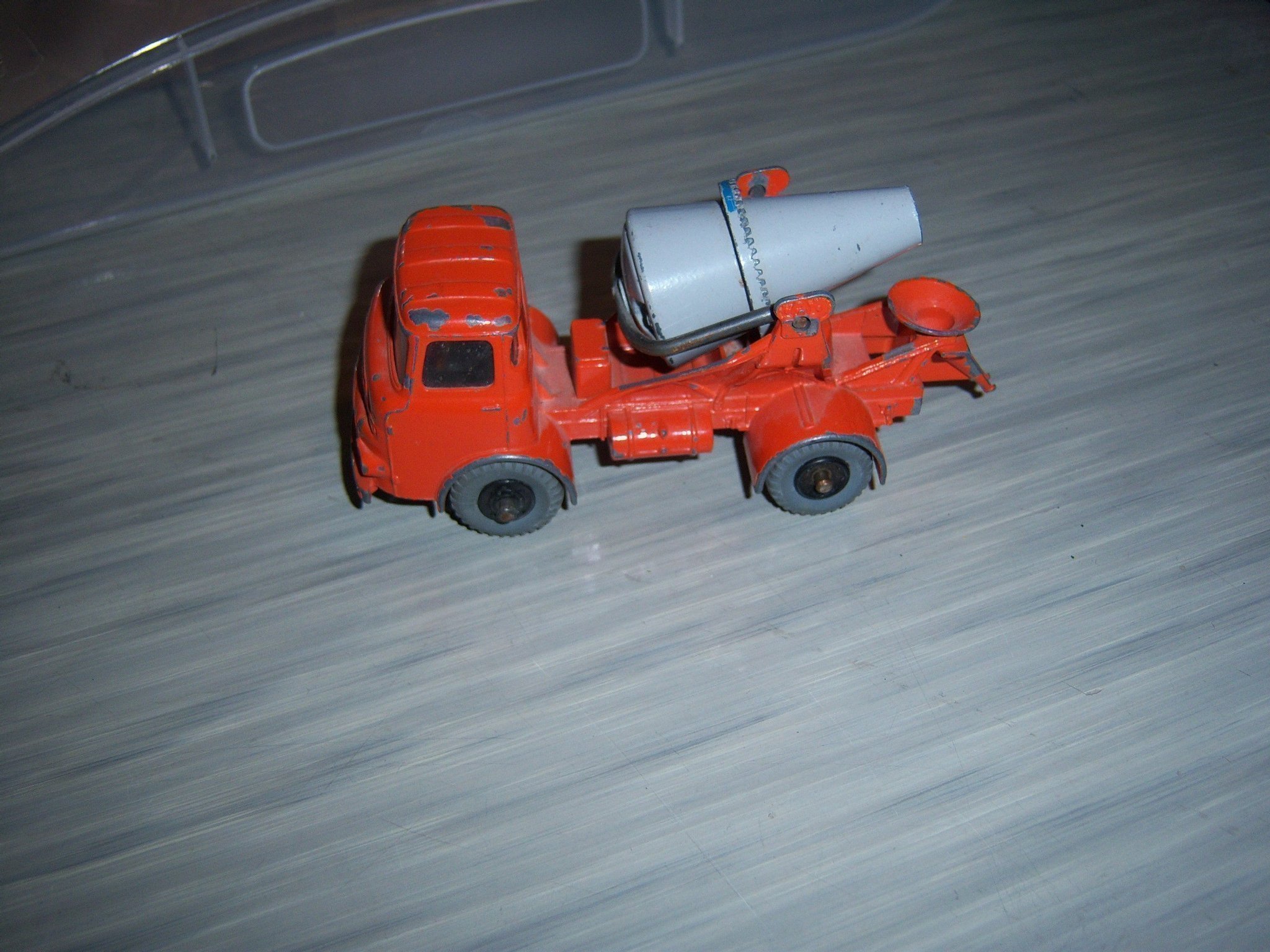 Leksaksbil - Cementblandare Dinky Suppertoys | Köp på Tradera (735083712)