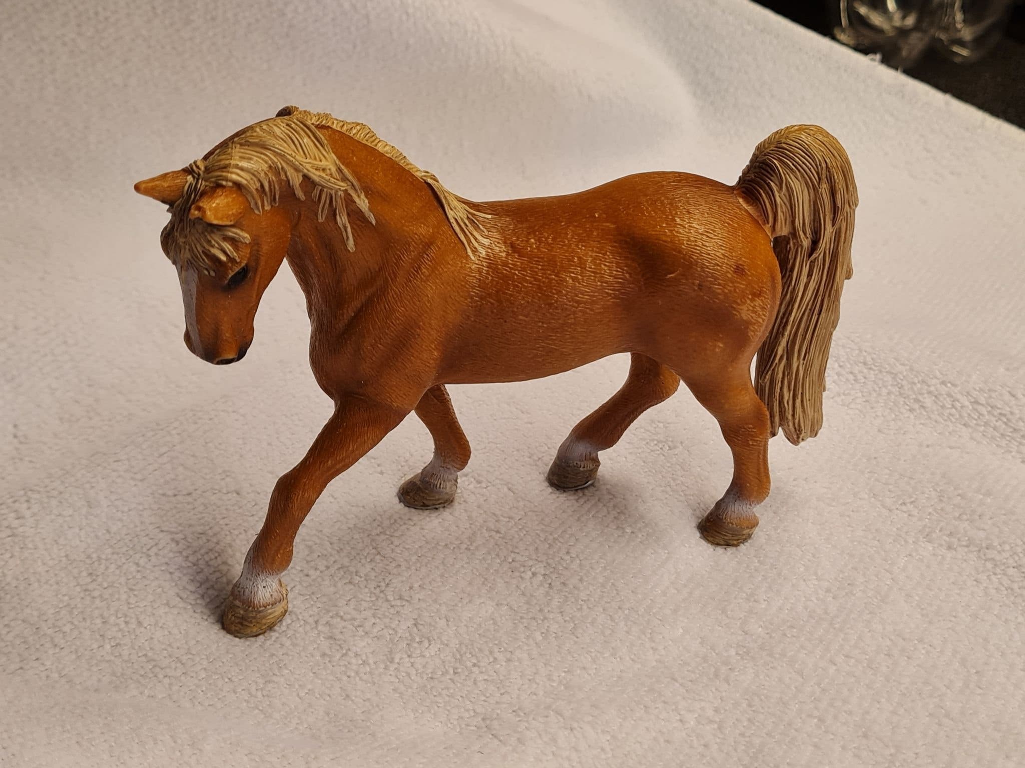 SCHLEICH HÄST TENNESSEE WALKER HINGST OBS! SKAD.. | Köp på Tradera ...