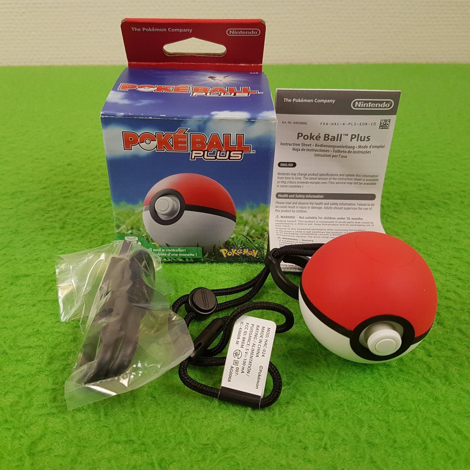 Poke Ball Plus MED MEW Nintendo Sw.. | Köp från SpelHem på Tradera ...