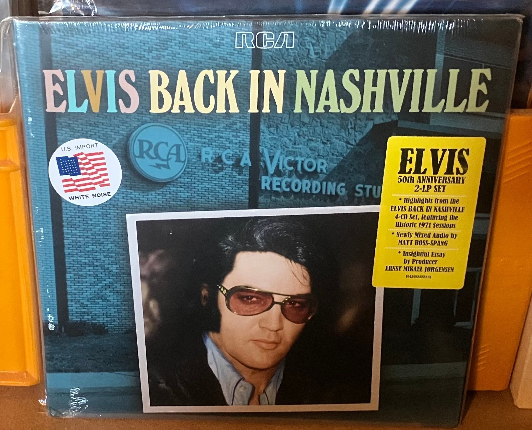 Elvis - Back In Nashville 2 LP USA pressning | Köp på Tradera (711721678)
