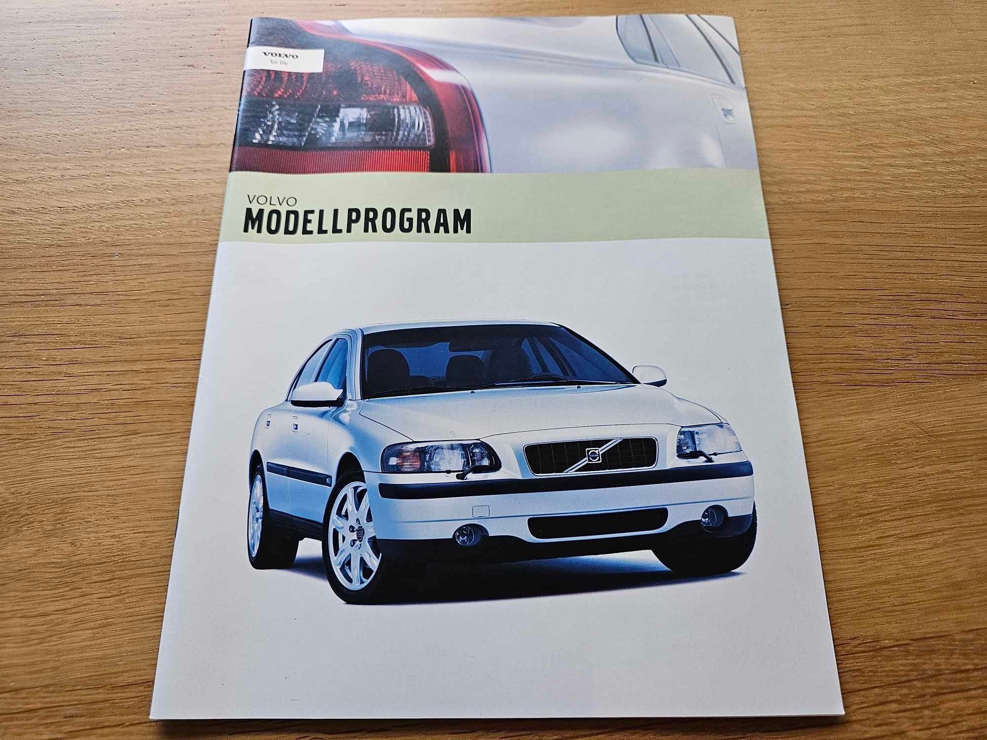 Se produkter som liknar Volvo Modellprogram Broschyr på Tradera (677348591)