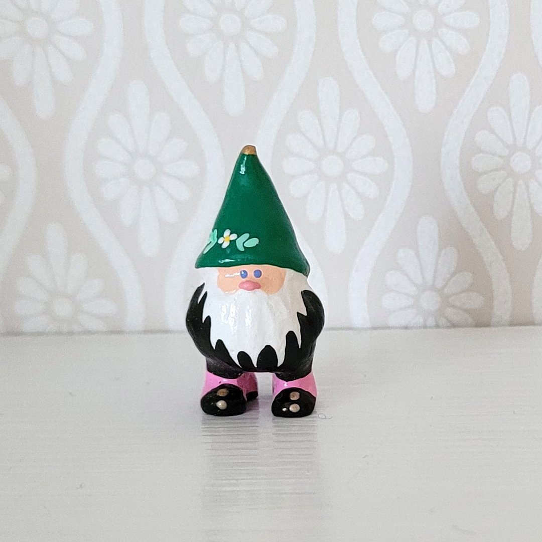 Se produkter som liknar Miniatyr Hustomte, Tomte OBS .. på Tradera ...