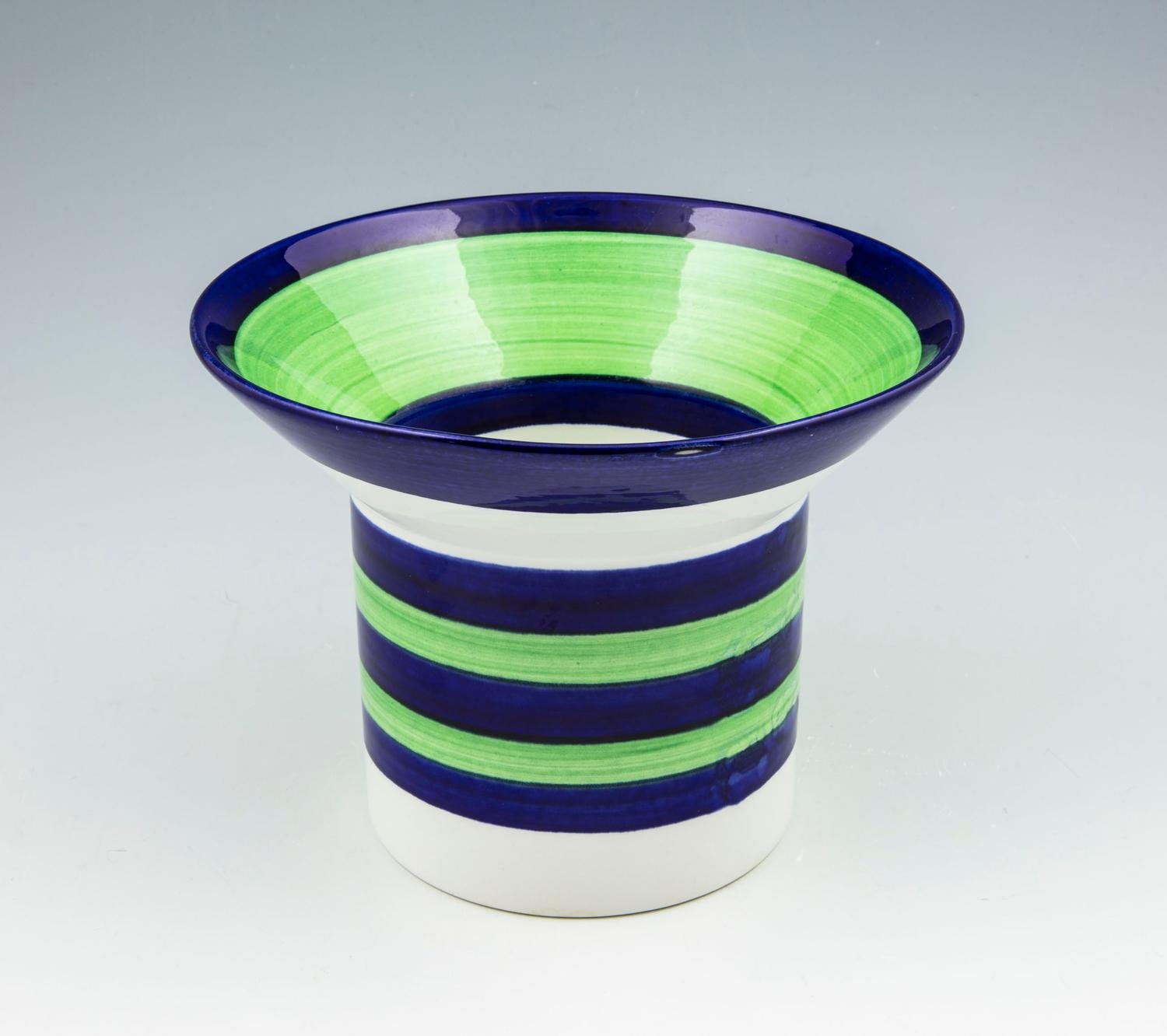 Piggelin - Djup skål -.. | Köp från vardus_art_antiques på Tradera ...