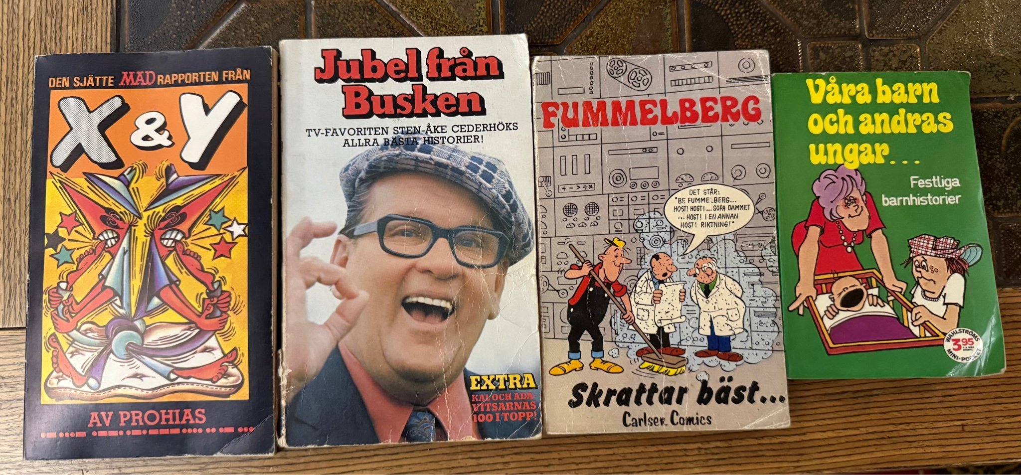 Se produkter som liknar Bokpaket: X&Y av Prohias, Jub.. på Tradera (689636276)