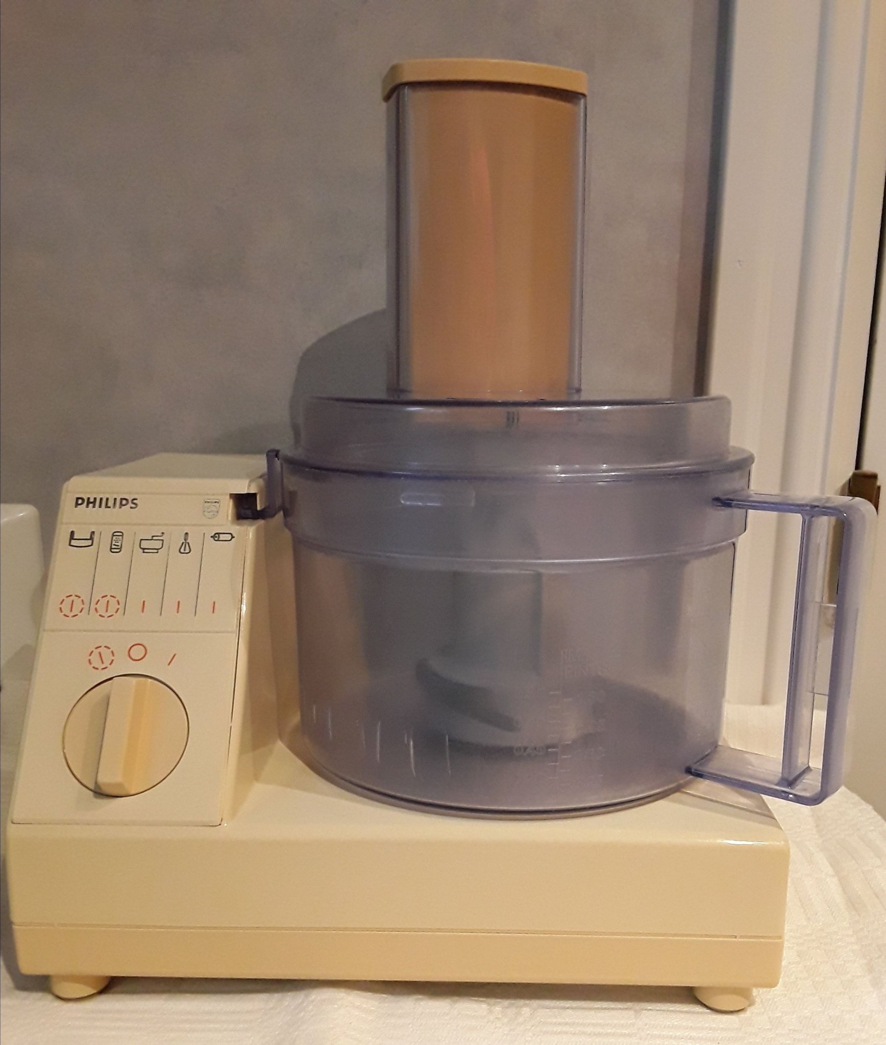 Se produkter som liknar Philips matberedare HR 2375/D.. på Tradera ...