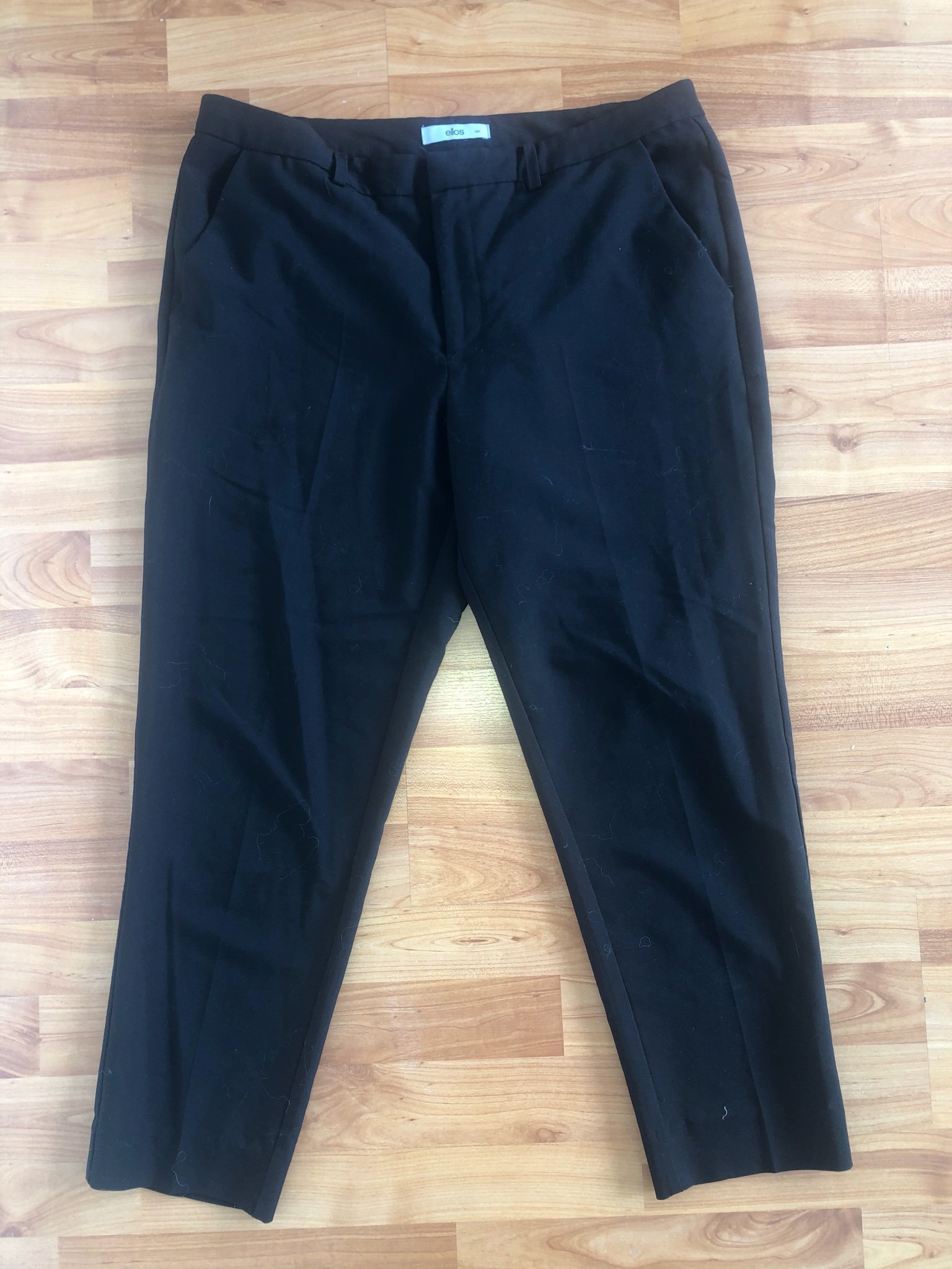 Ellos byxor stl 42 i mycket bra skick | Köp på Tradera (713521290)