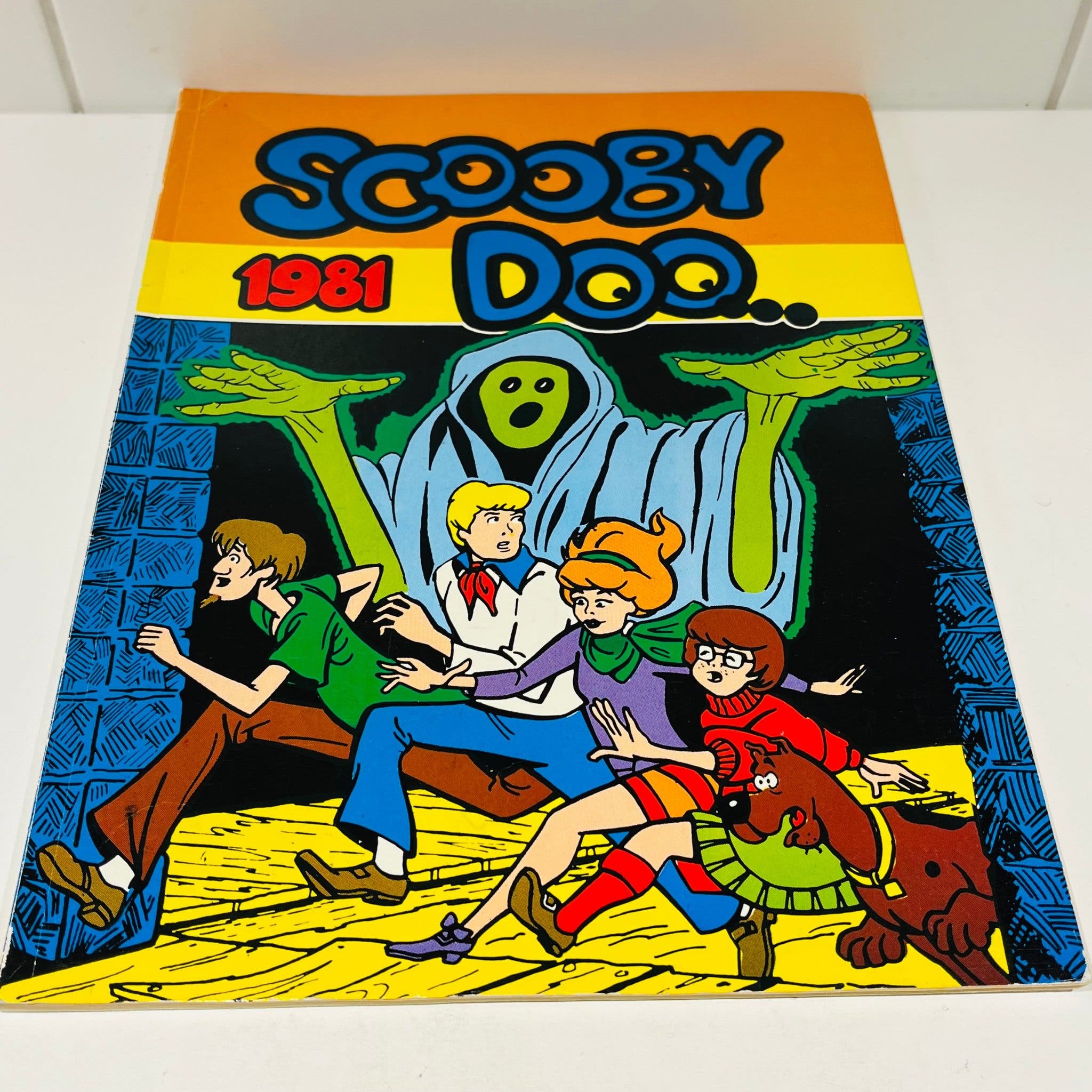 Se produkter som liknar Scooby Doo album - 1981 / Fin.. på Tradera ...