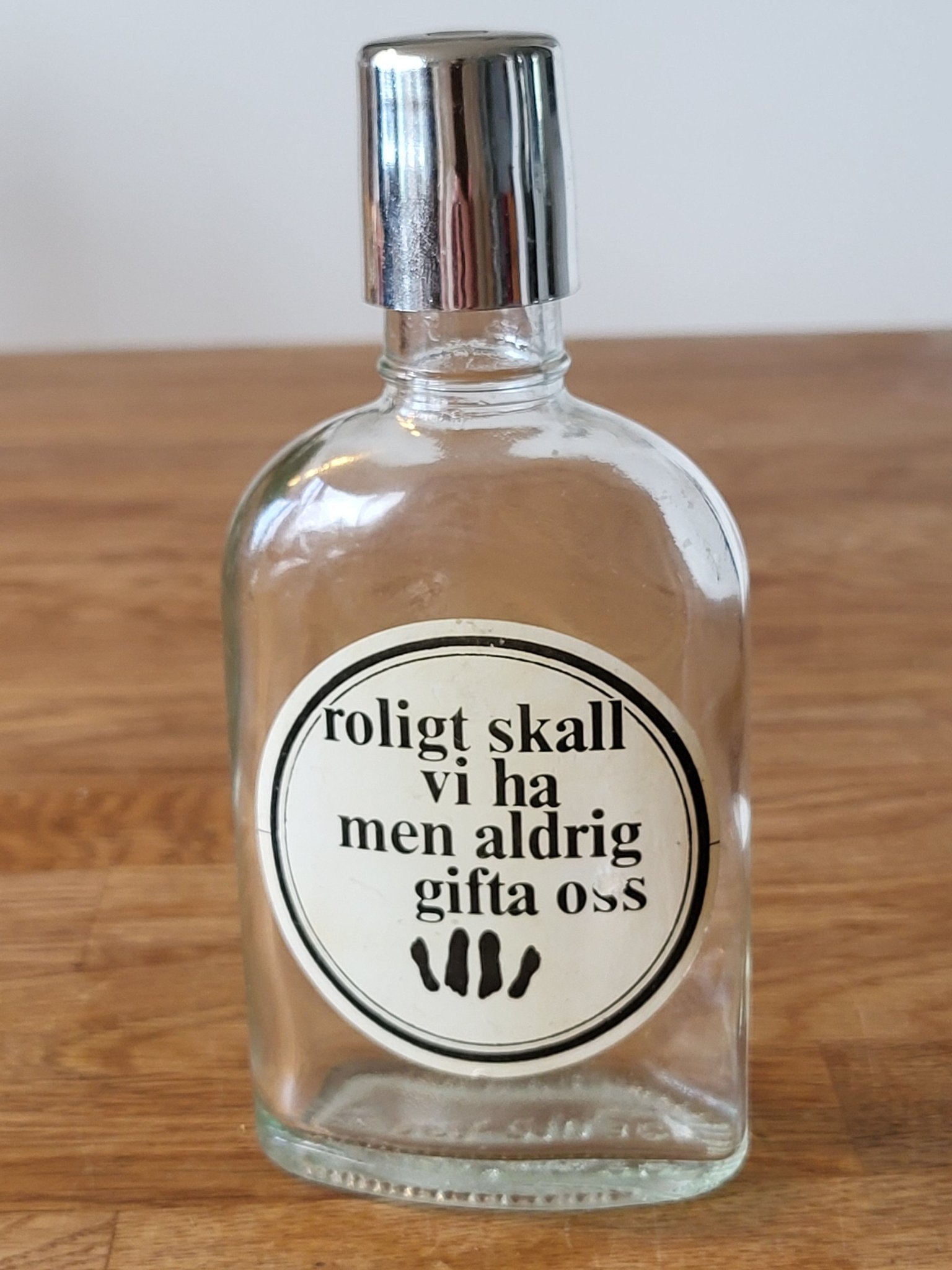 Plunta med rolig text. 0,2 liter. | Köp på Tradera (716107611)