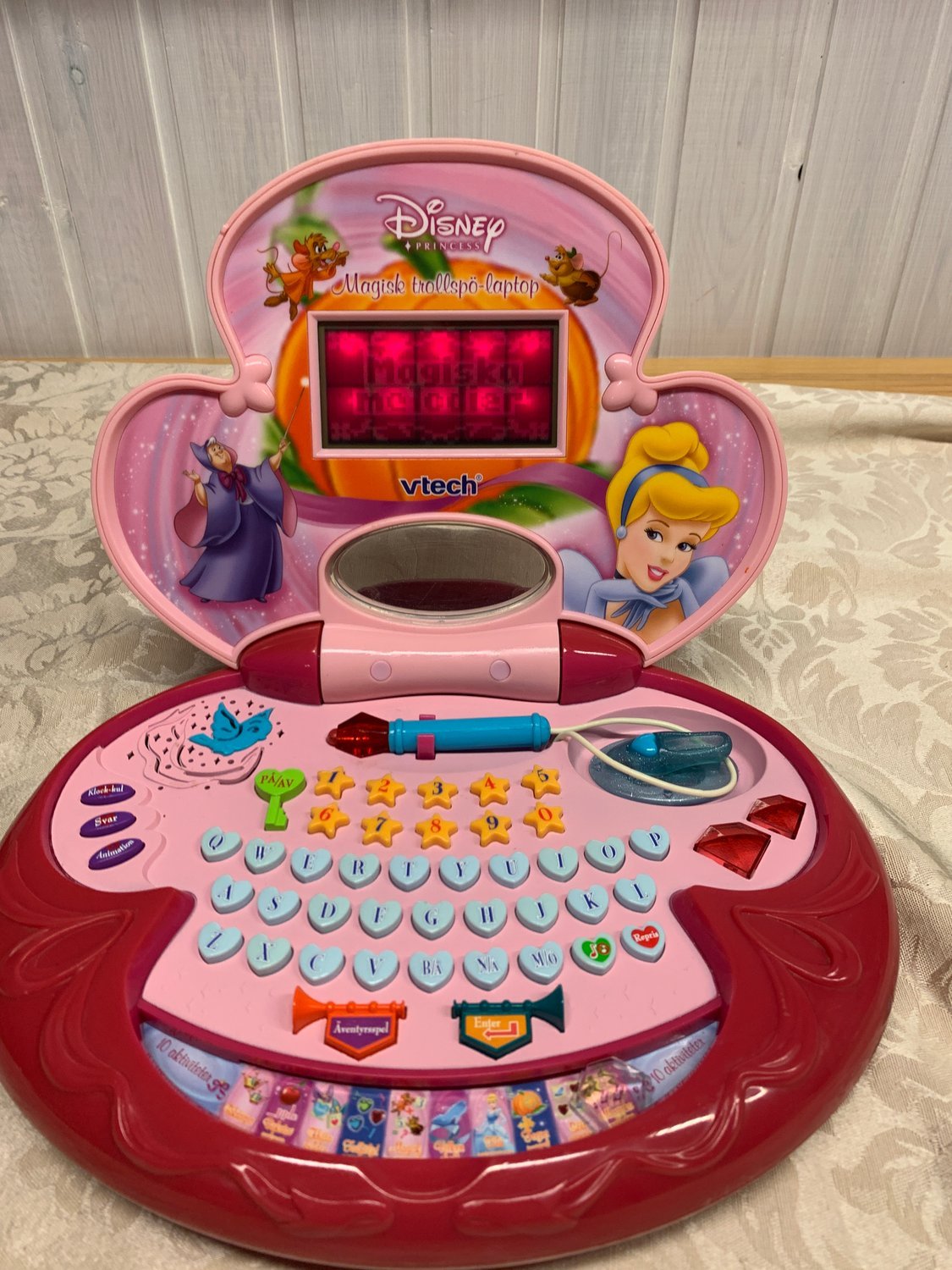 Se produkter som liknar Disney Princess laptop Vtech .. på Tradera ...
