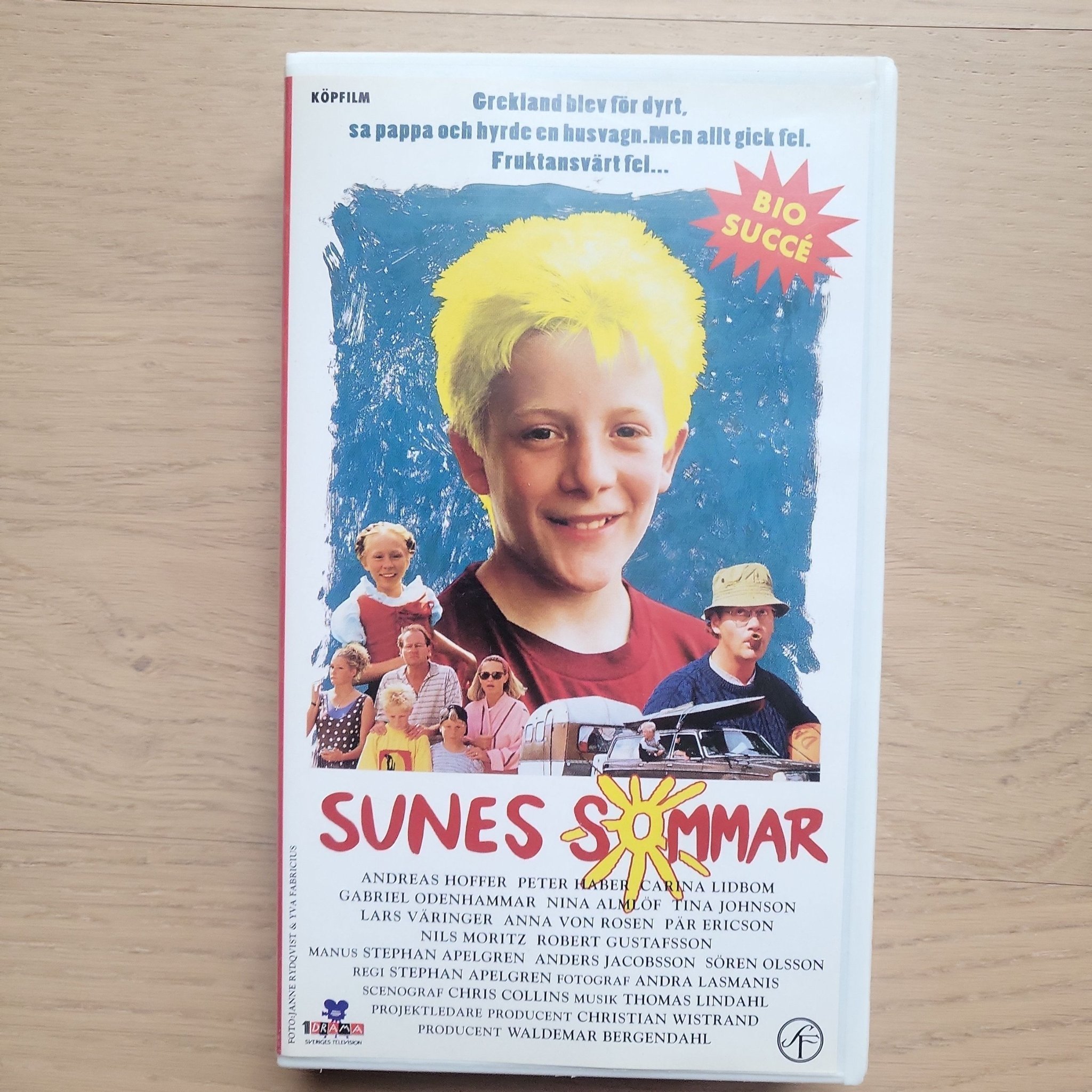 Se produkter som liknar VHS film Sunes sommar på Tradera (621412104)