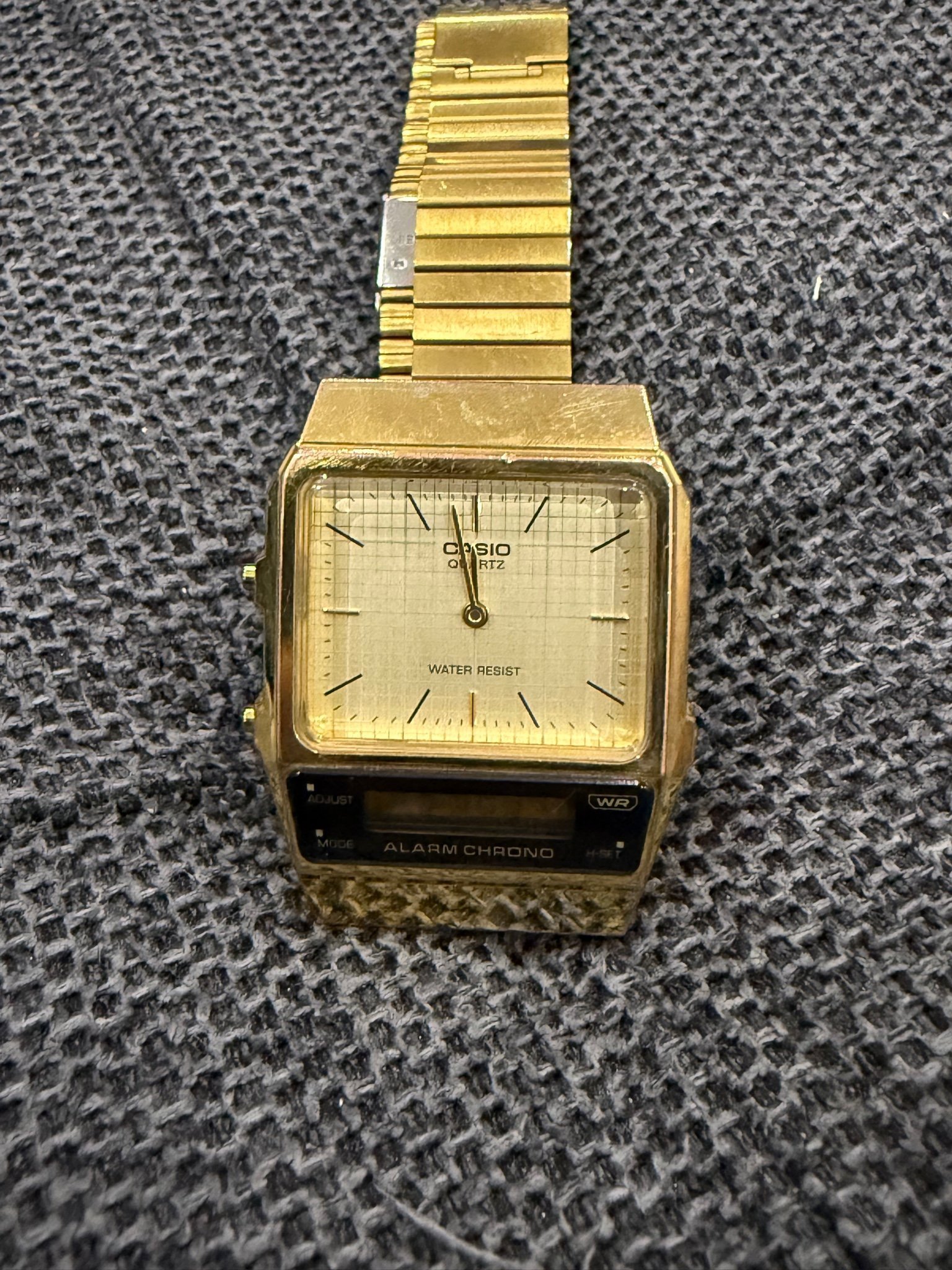 Casio AQ-800E Guldpläterad Klocka med Analog oc.. | Köp på Tradera ...