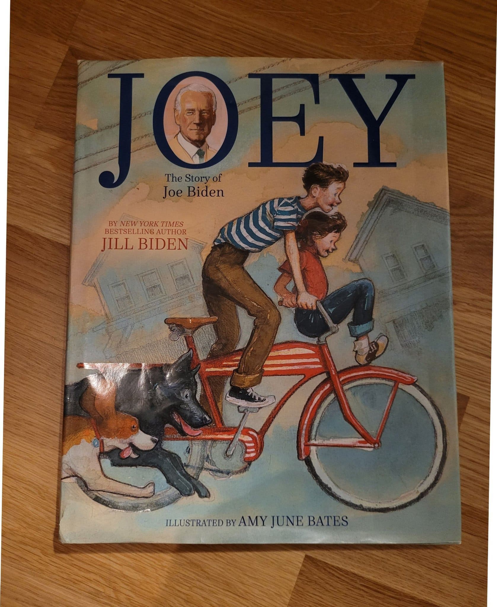 Se produkter som liknar Joey: The Story of Joe Biden .. på Tradera ...