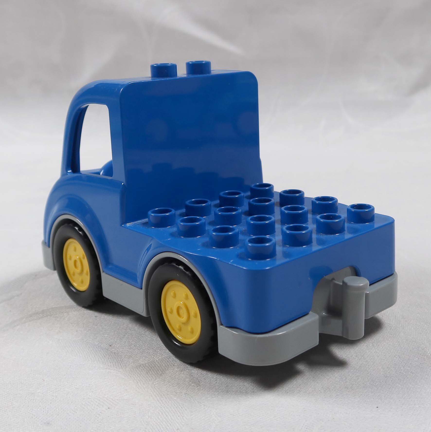 Polisbil med flak bak till polis polisstation b.. | Köp på Tradera ...