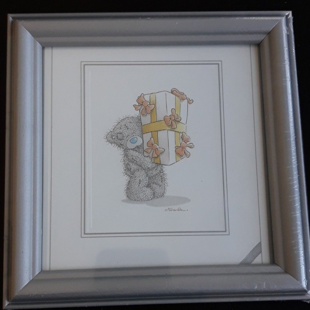 Ny/oöppnad tavla med nalle som bär stort paket,.. | Köp på Tradera ...