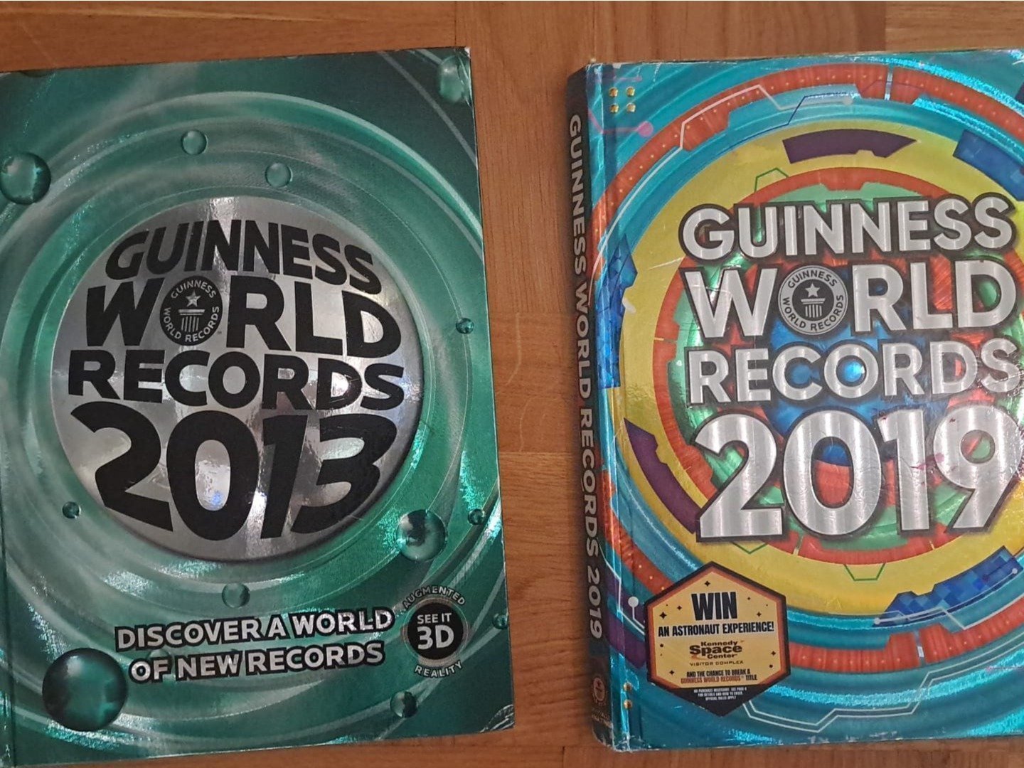 Se produkter som liknar Två (2) Guinness World Record.. på Tradera ...